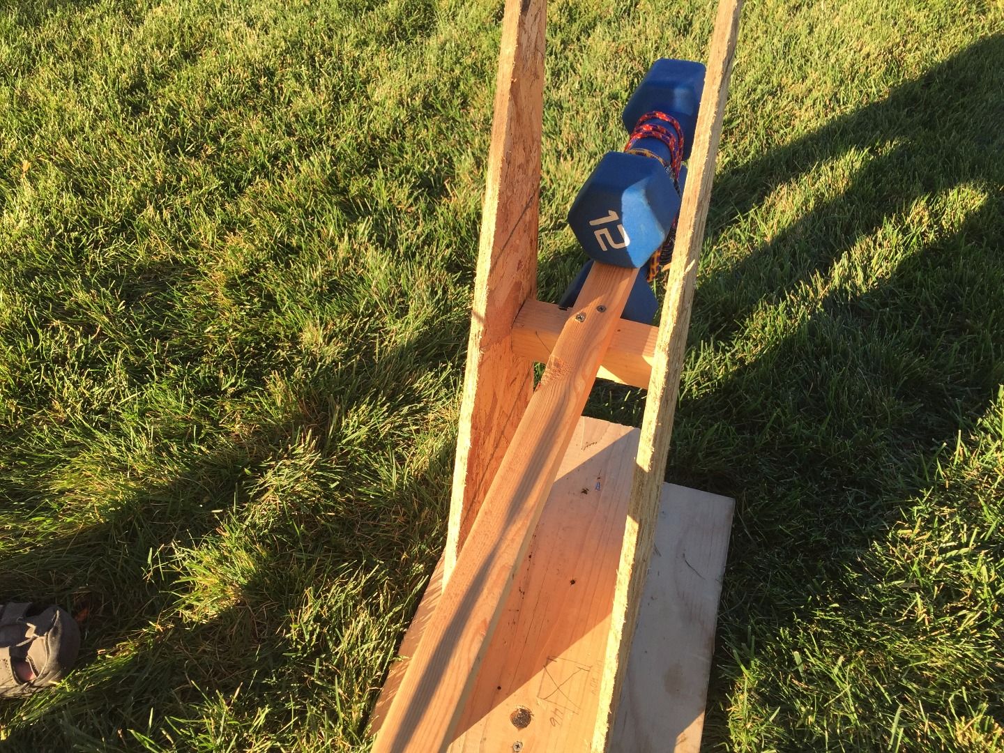 How to Build a Trebuchet : 4 Steps - Instructables