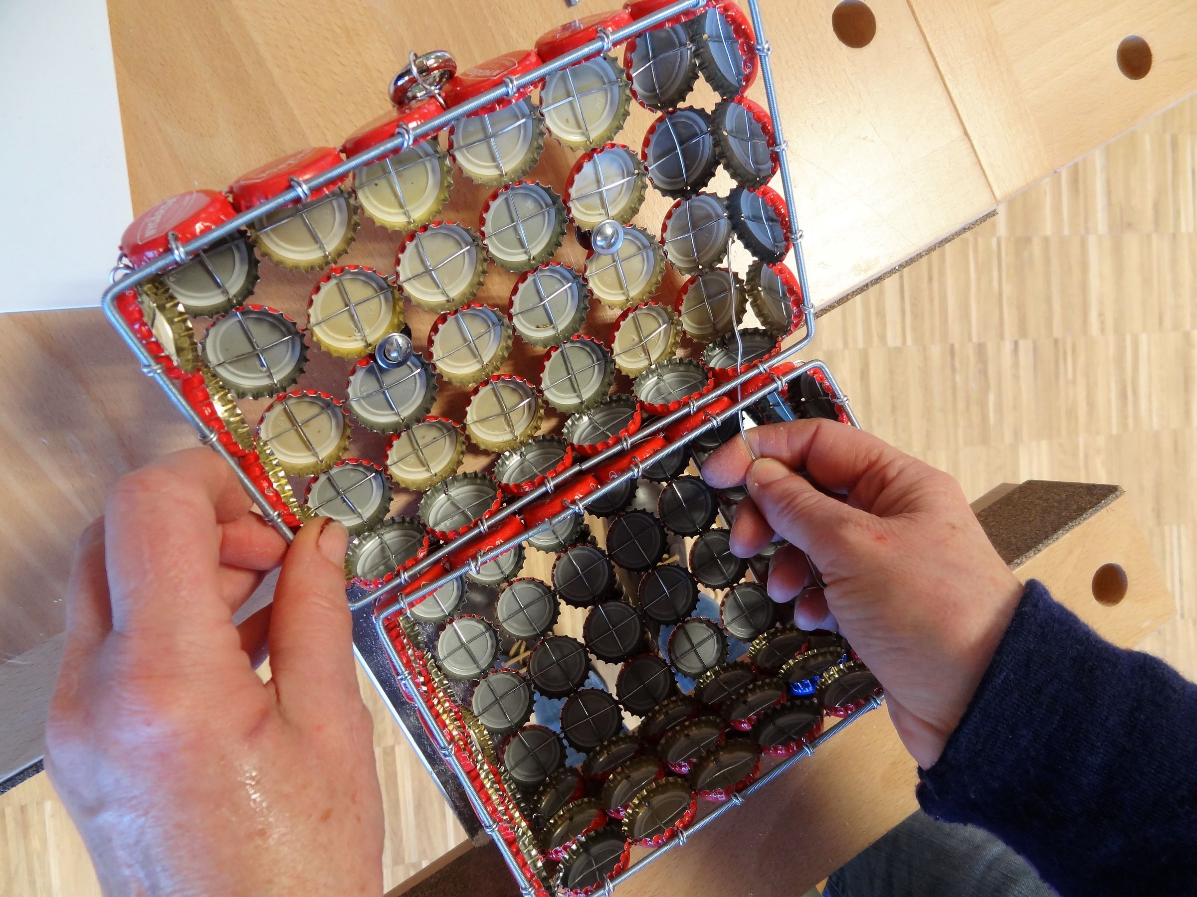 Make a Bottle Cap Bag : 11 Steps (with Pictures) - Instructables