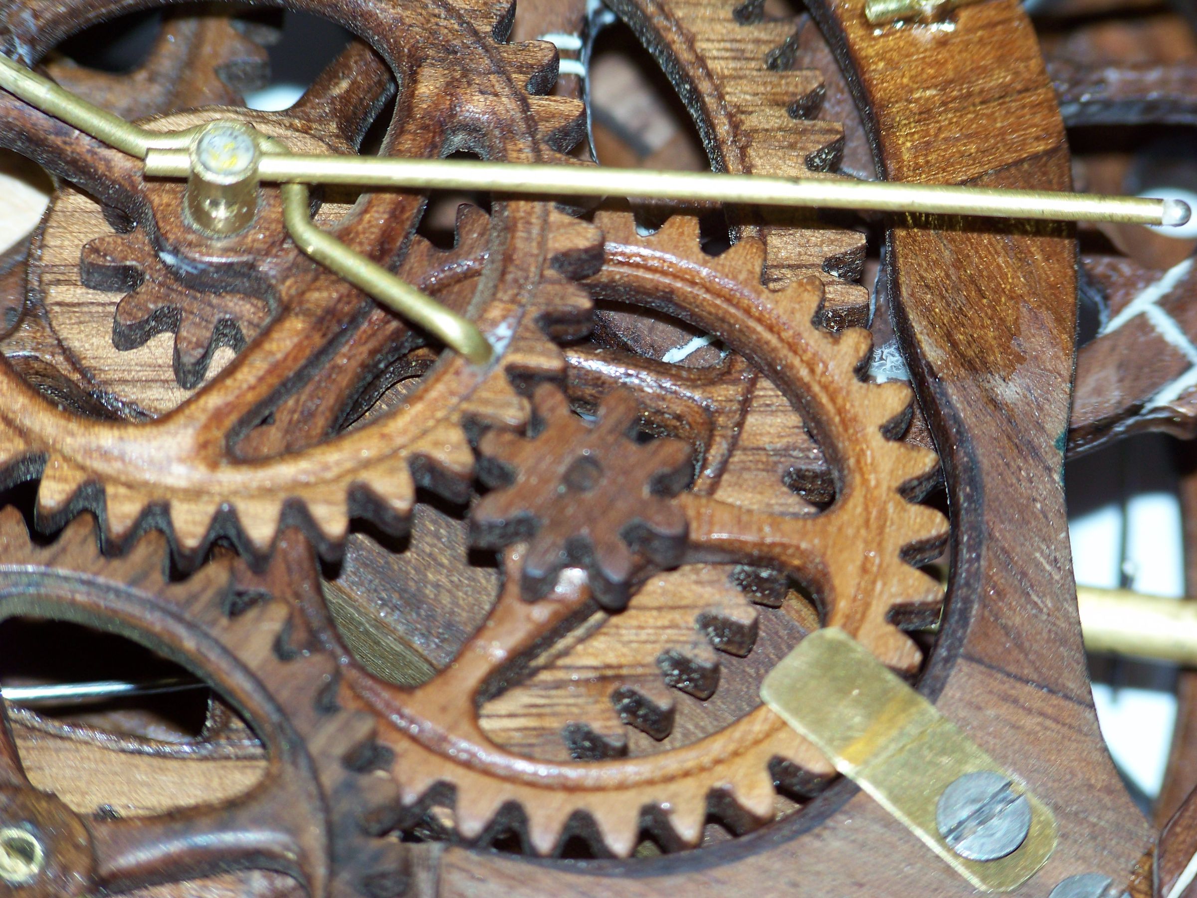 Wooden Gear Banjo Clock : 10 Steps (with Pictures) - Instructables