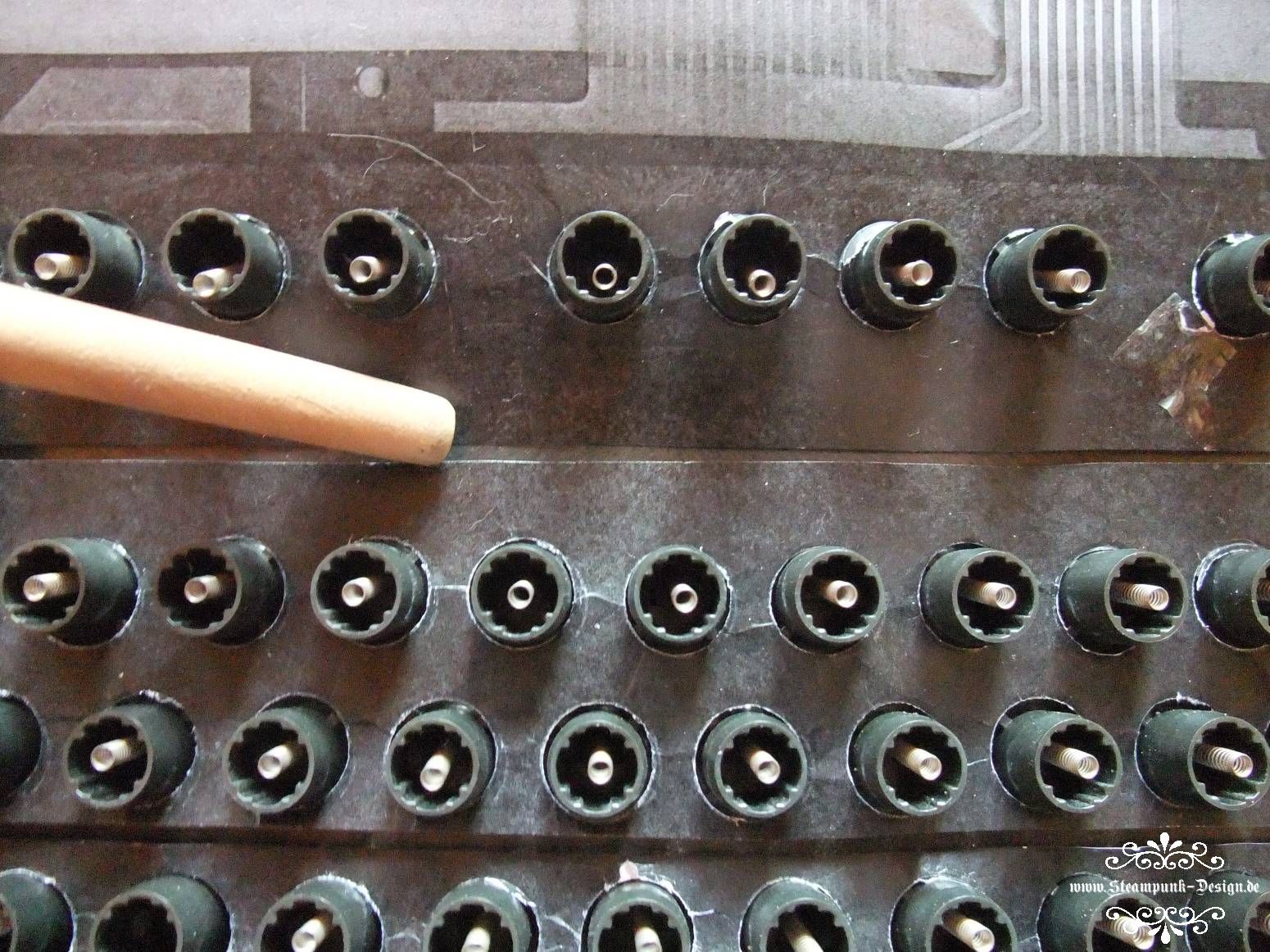 Most Detailed Steampunk Keyboard Instruction : 11 Steps (with Pictures ...