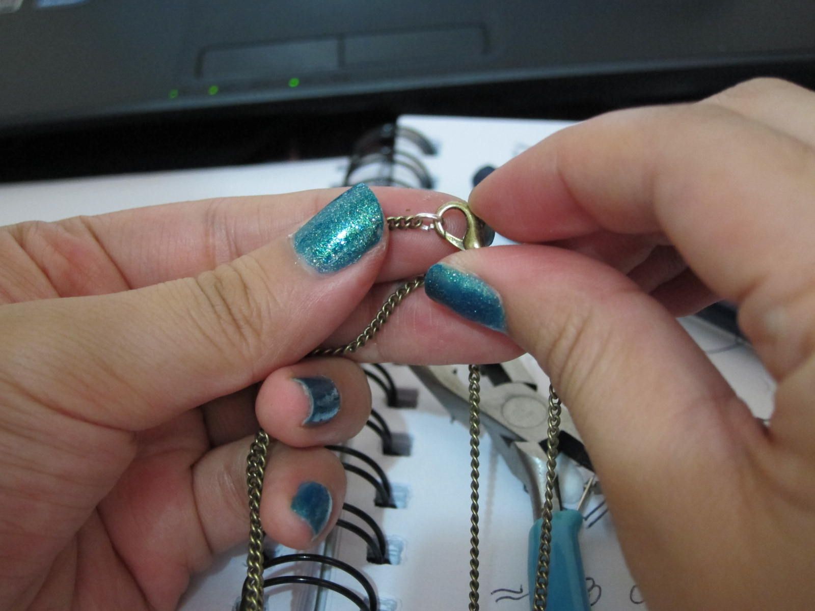 D.I.Y: Chain Necklace : 13 Steps - Instructables