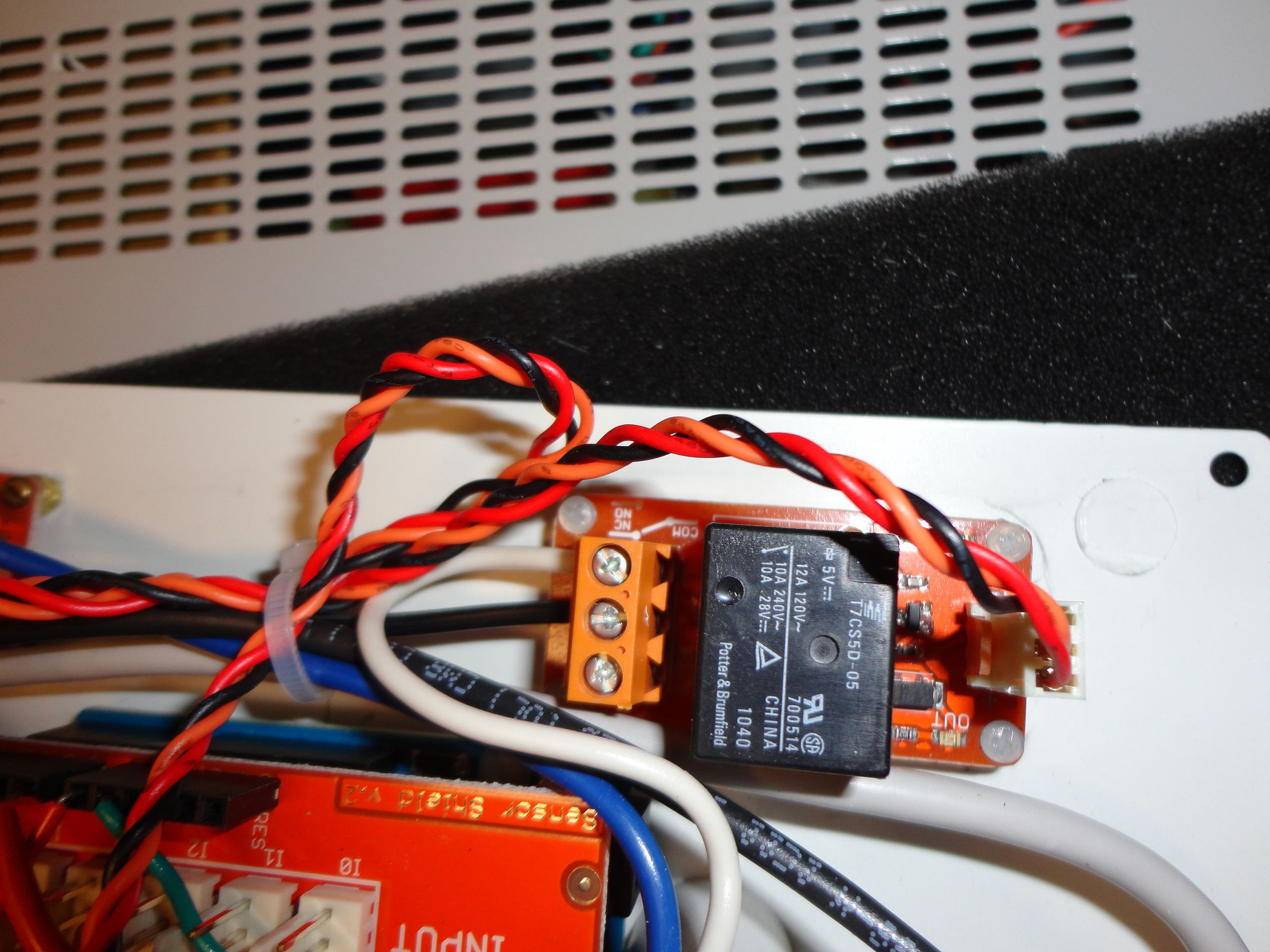 Safety Stoplight: the Easy, Arduino-powered, Voltage Warning Light : 3 ...