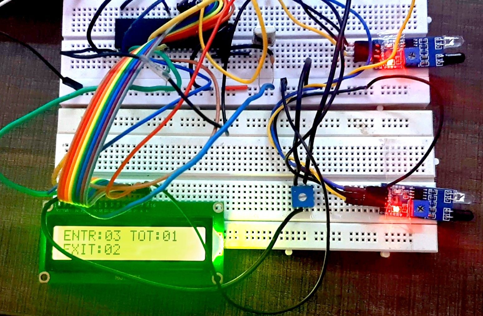 BI - DIRECTIONAL VISITOR COUNTER USING 8051 (AT89S52) : 4 Steps ...