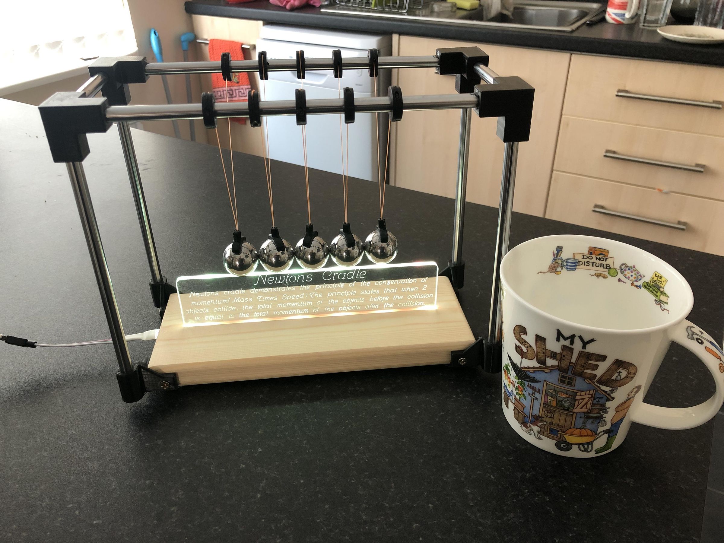 Newtons Cradle With Edge Lit Explanation : 8 Steps (with Pictures ...