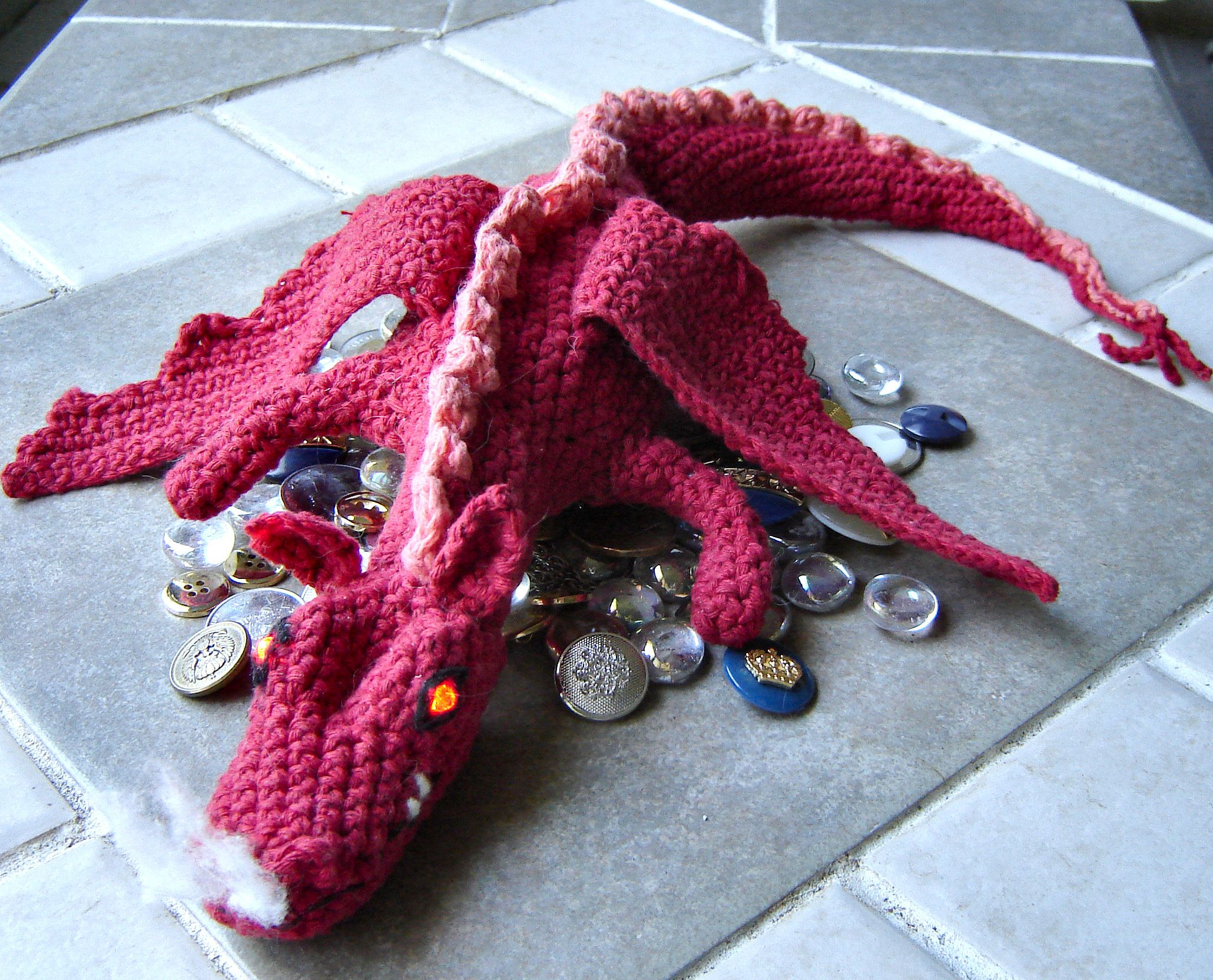 Crochet Dragon - Smaug From the Hobbit : 12 Steps (with Pictures ...