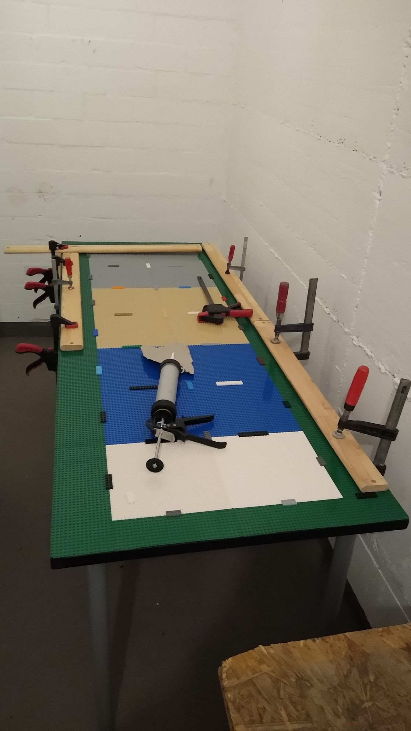 Lego Play Table (with Interchangeable Baseplates) - Updated : 7 Steps ...