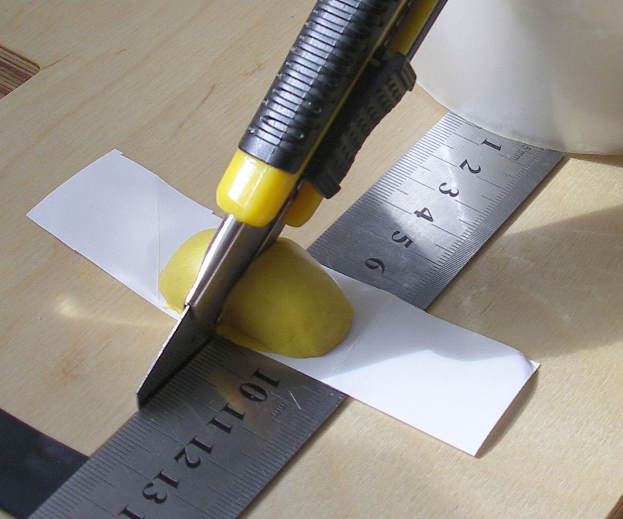 Sugru Aplication for Cutting at Right Angles Using a Knife : 3 Steps ...