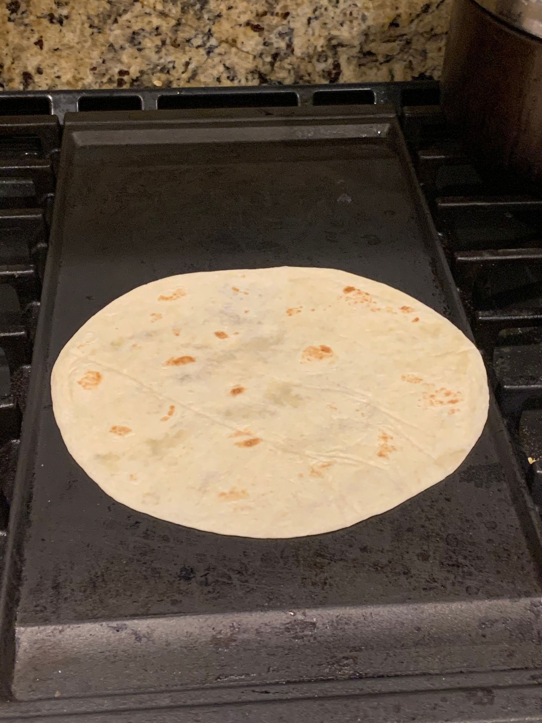 How to Make a Burrito #HMS2020 : 4 Steps - Instructables