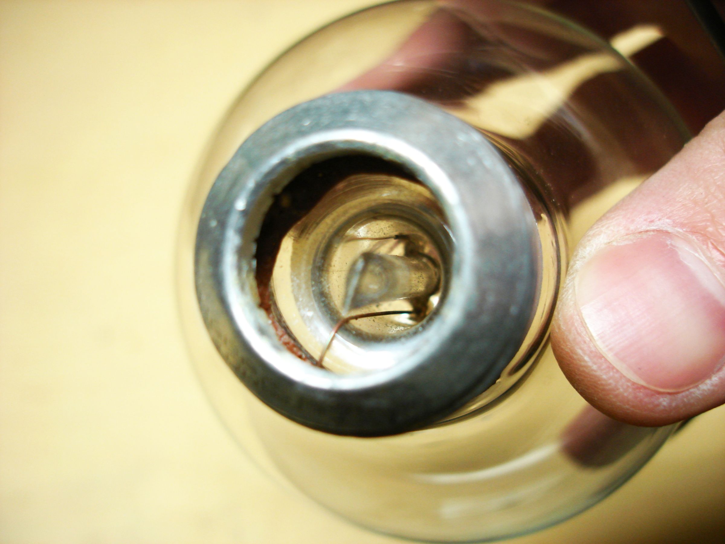 Used Light Bulb Oil/Alcohol Lamp : 6 Steps - Instructables
