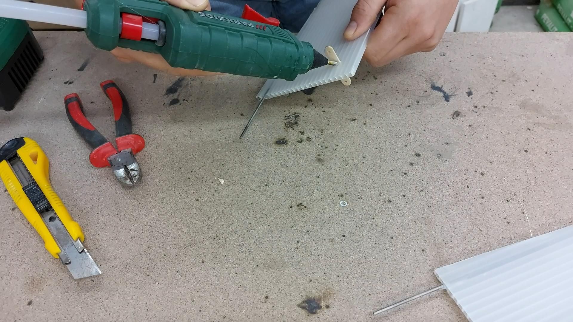 Building an RC Feeder Airboat for Fishing : 11 Steps (with Pictures ...