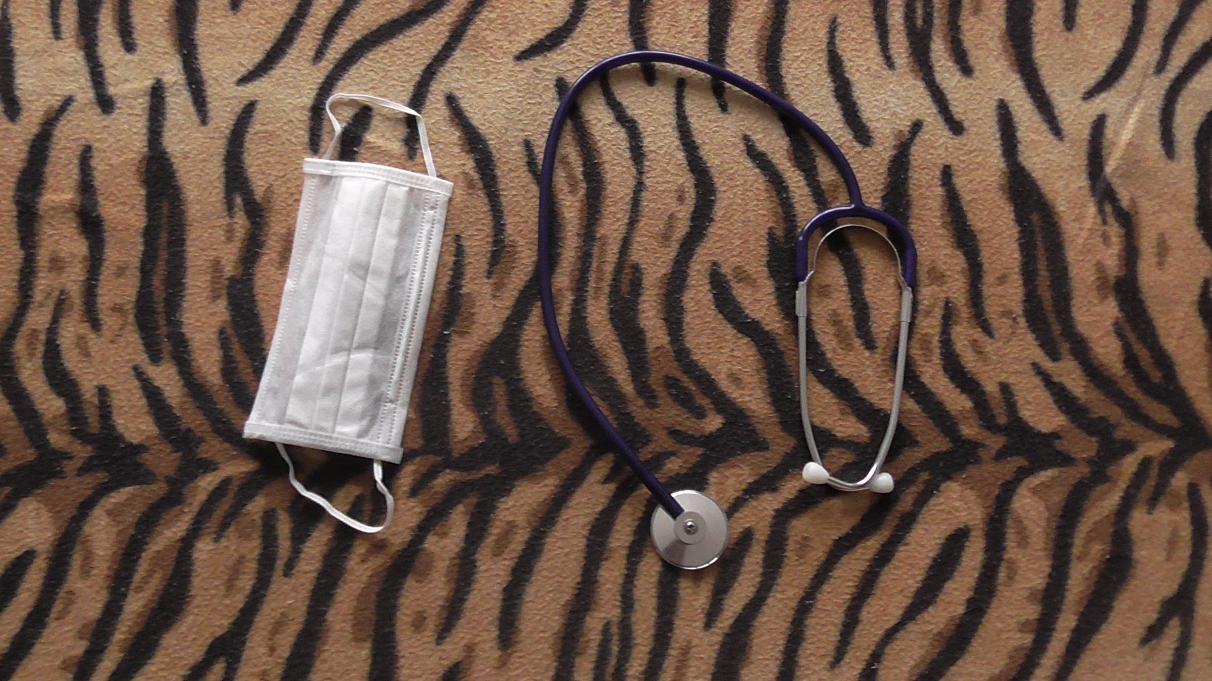 Basic Doctor Costume : 4 Steps - Instructables