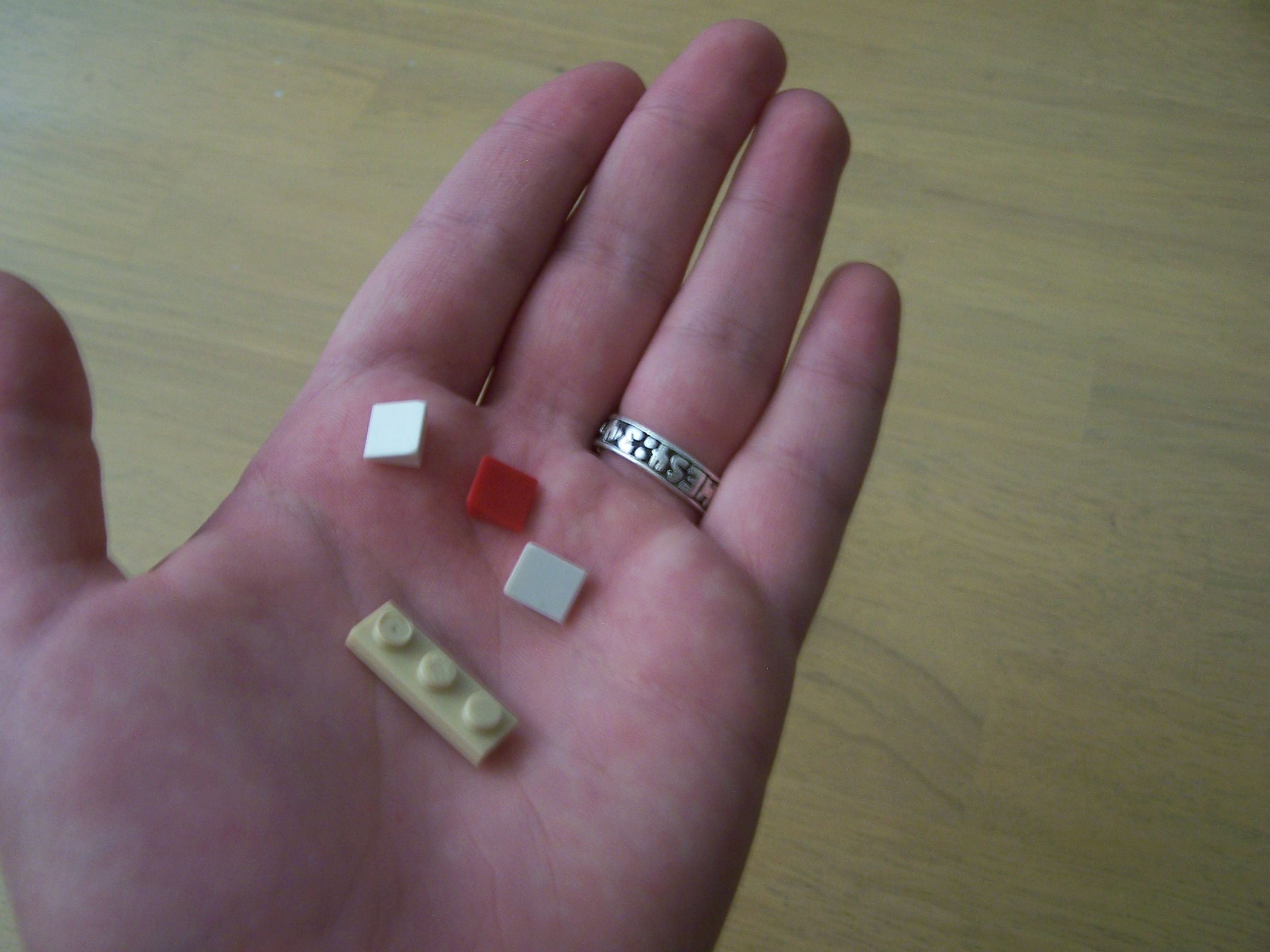Lego IPhone Speaker Stand : 5 Steps - Instructables