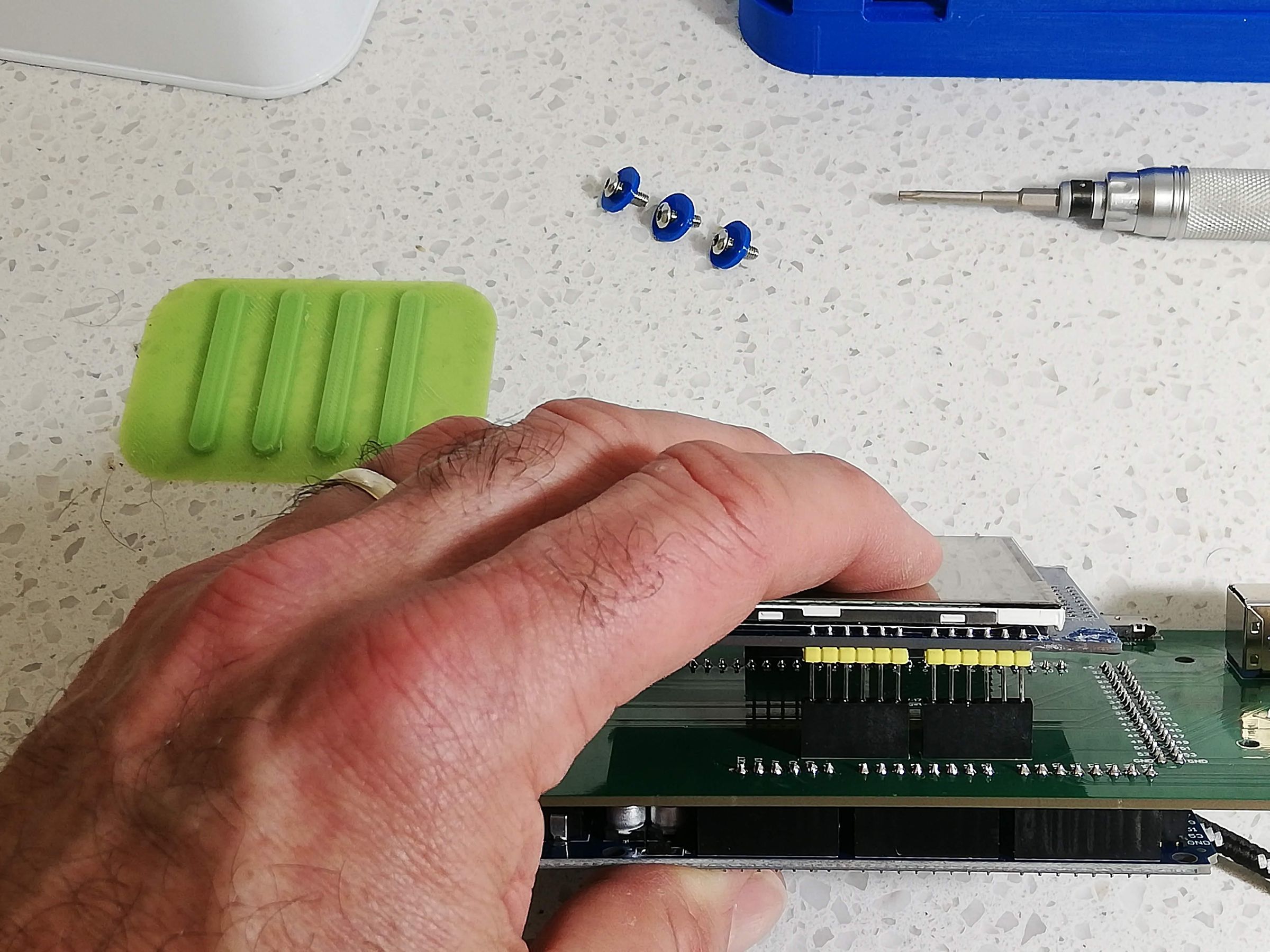 Touch Screen Cable Tracer / Cable Tester : 6 Steps (with Pictures ...