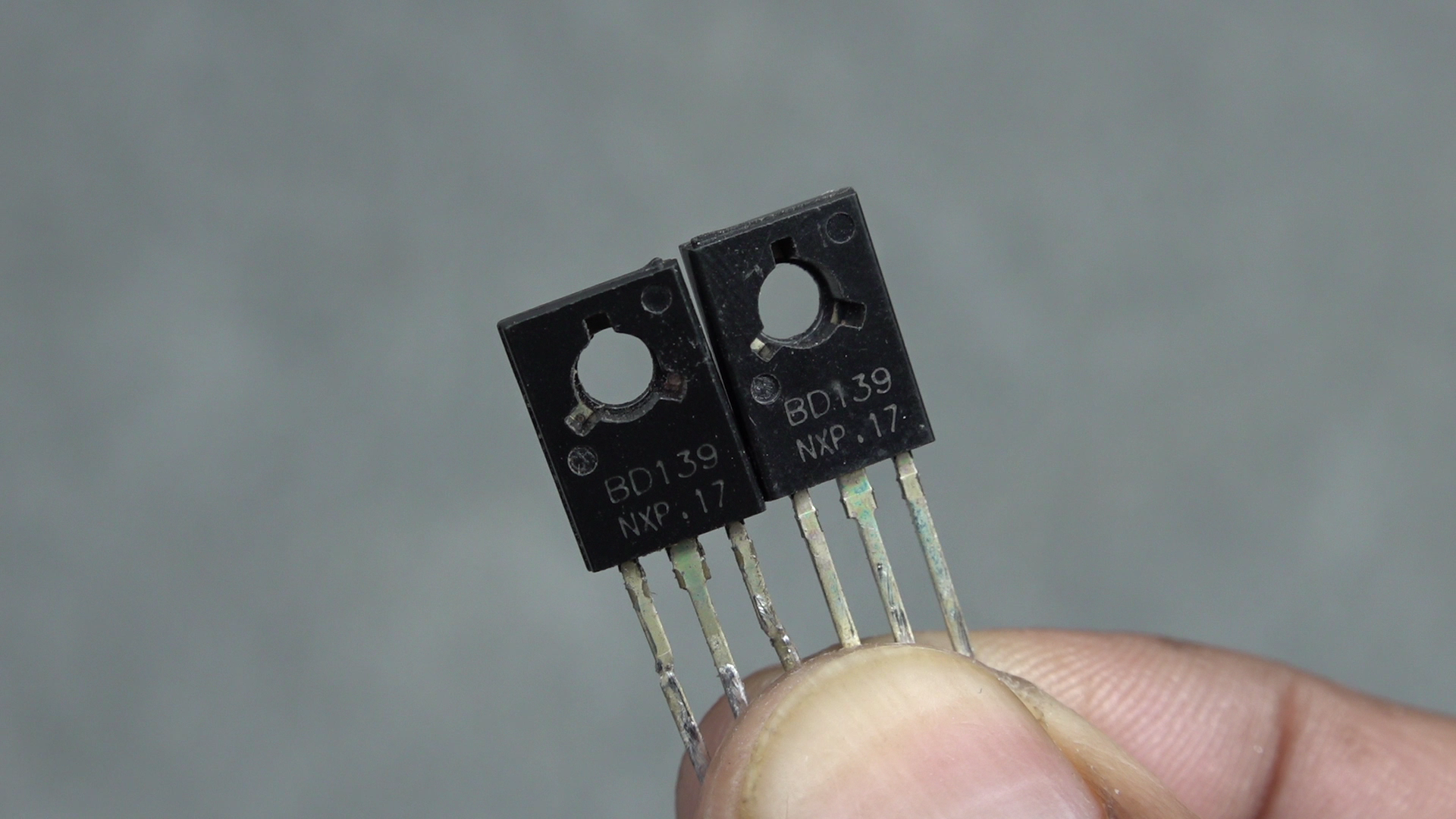 Dual Channel LED Flasher Circuit : 10 Steps (with Pictures) - Instructables
