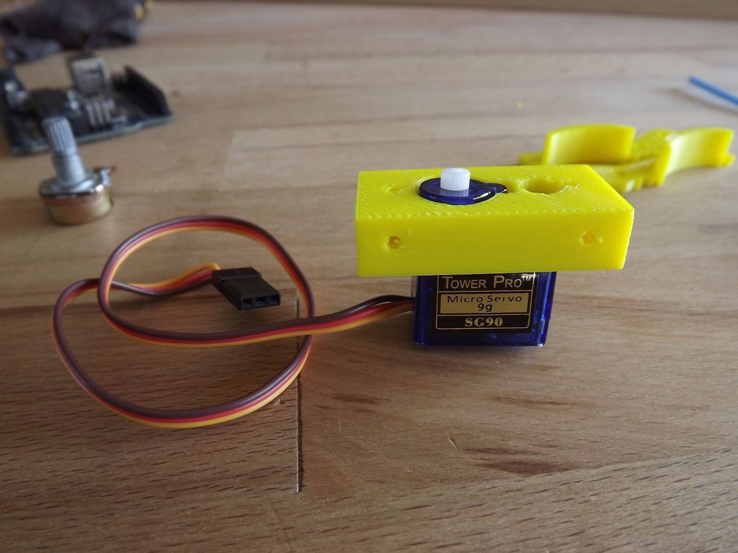 The Claw: a 3D Printed Robotic Claw : 7 Steps (with Pictures ...