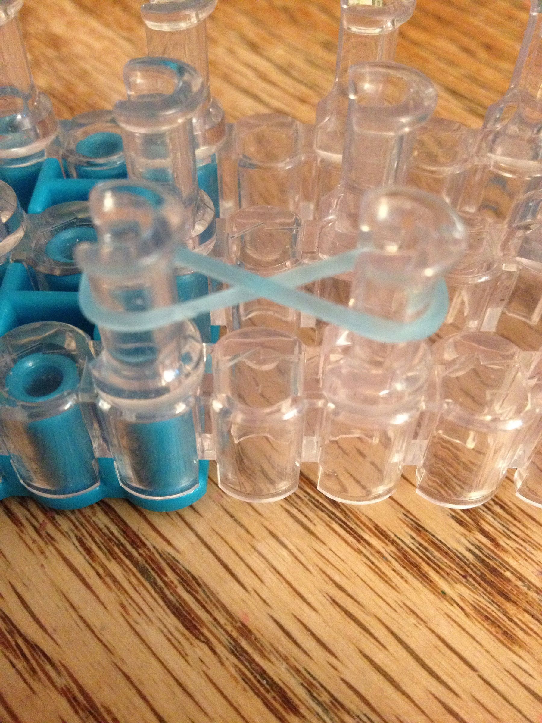 Rainbow Loom Fishtail : 13 Steps - Instructables