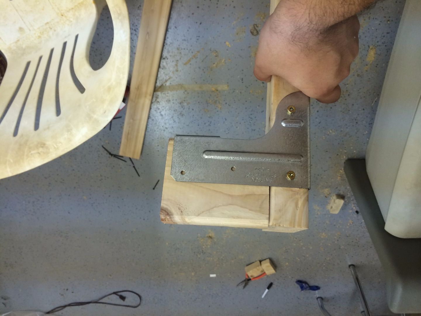 Build an Adjustable Stand Up Workbench : 7 Steps (with Pictures ...
