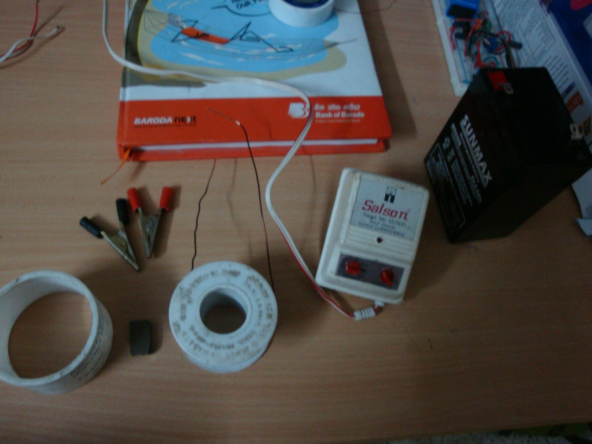 How to Make a Simple, Small and Strong Electromagnet : 5 Steps ...