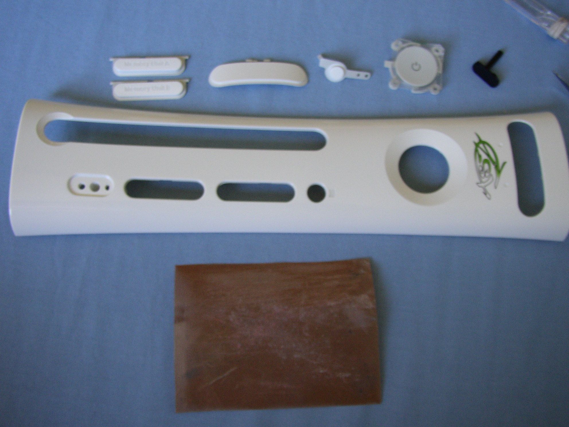 Custom Xbox 360 Faceplate : 12 Steps - Instructables