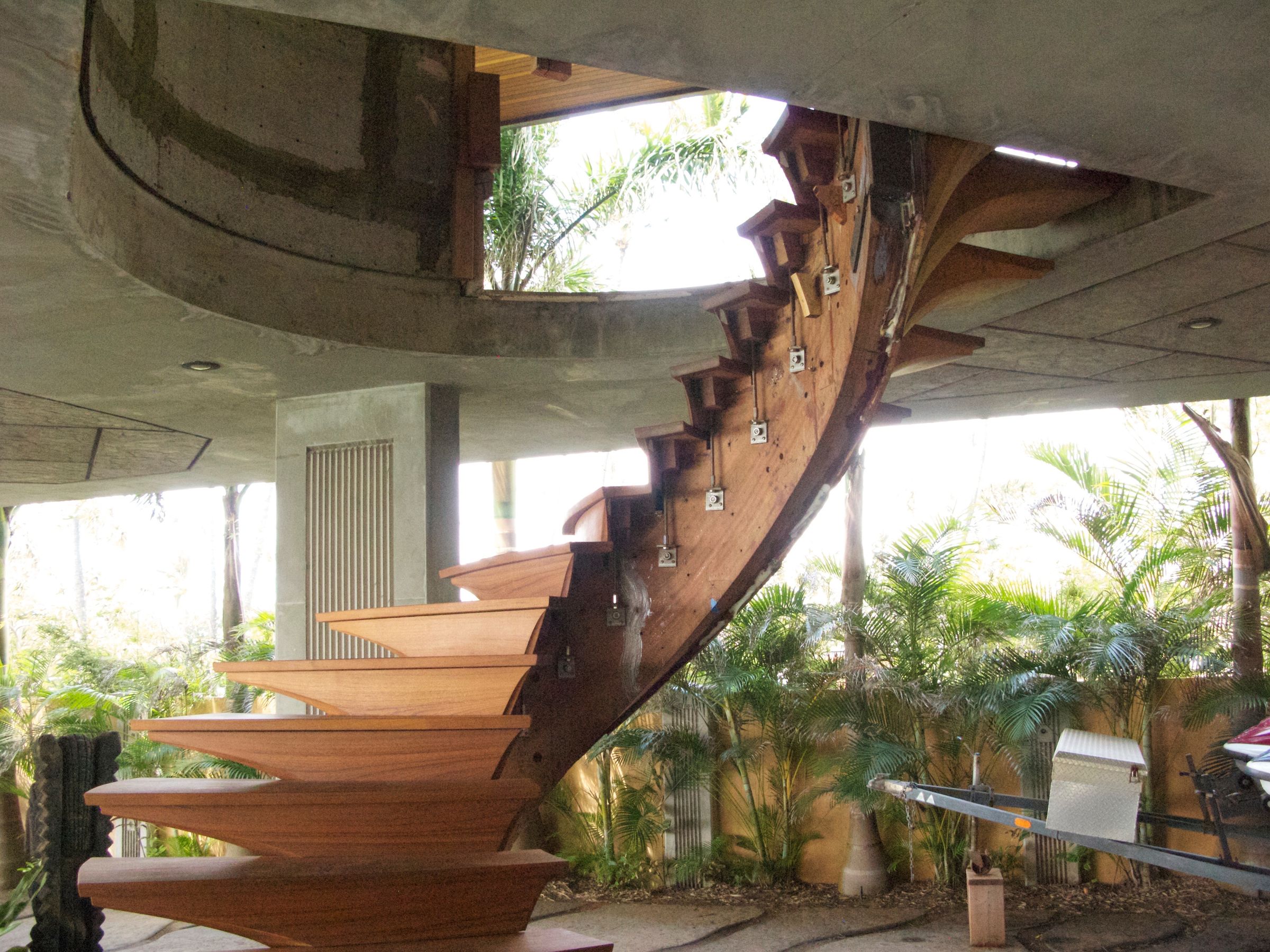 Inlayed Wood Scales on Spiral Staircase : 8 Steps (with Pictures ...