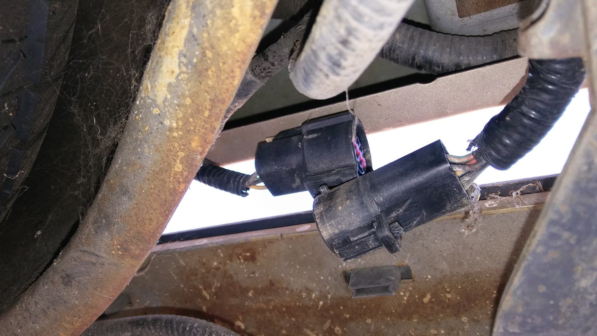 2001 Ford Ranger Fuel Pump and Float Assembly Replacement : 11 Steps ...