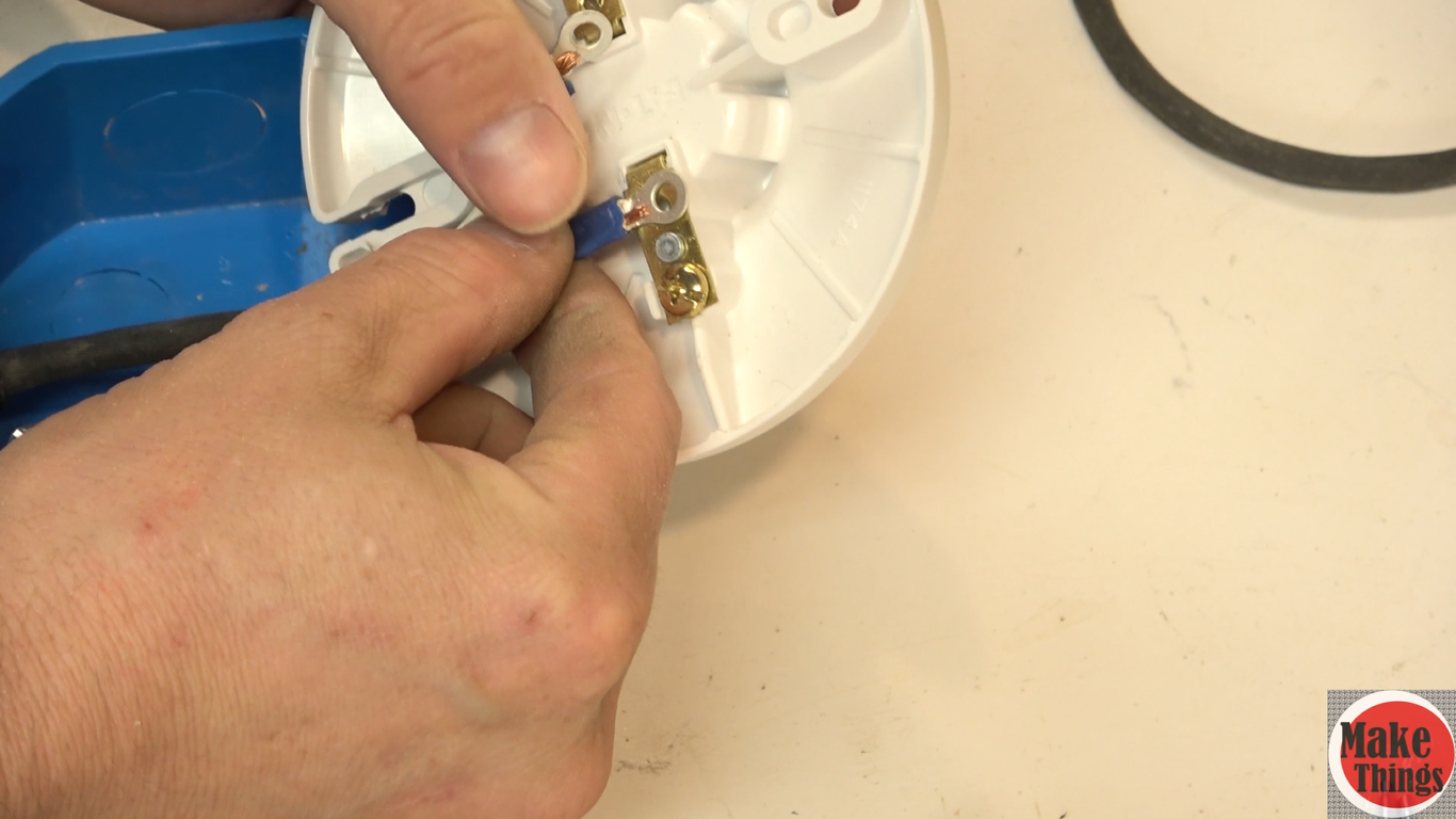 Light Bulb Security Mount : 8 Steps (with Pictures) - Instructables