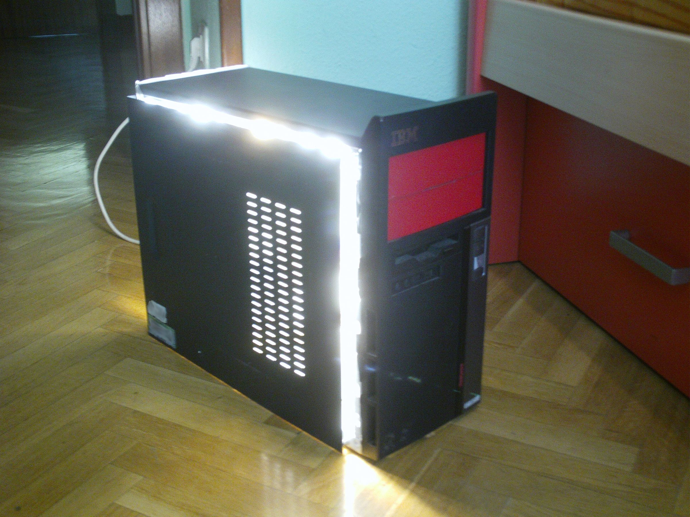 Transforming an Old PC Box Into a Mini-indoor Grow System. Transformar ...