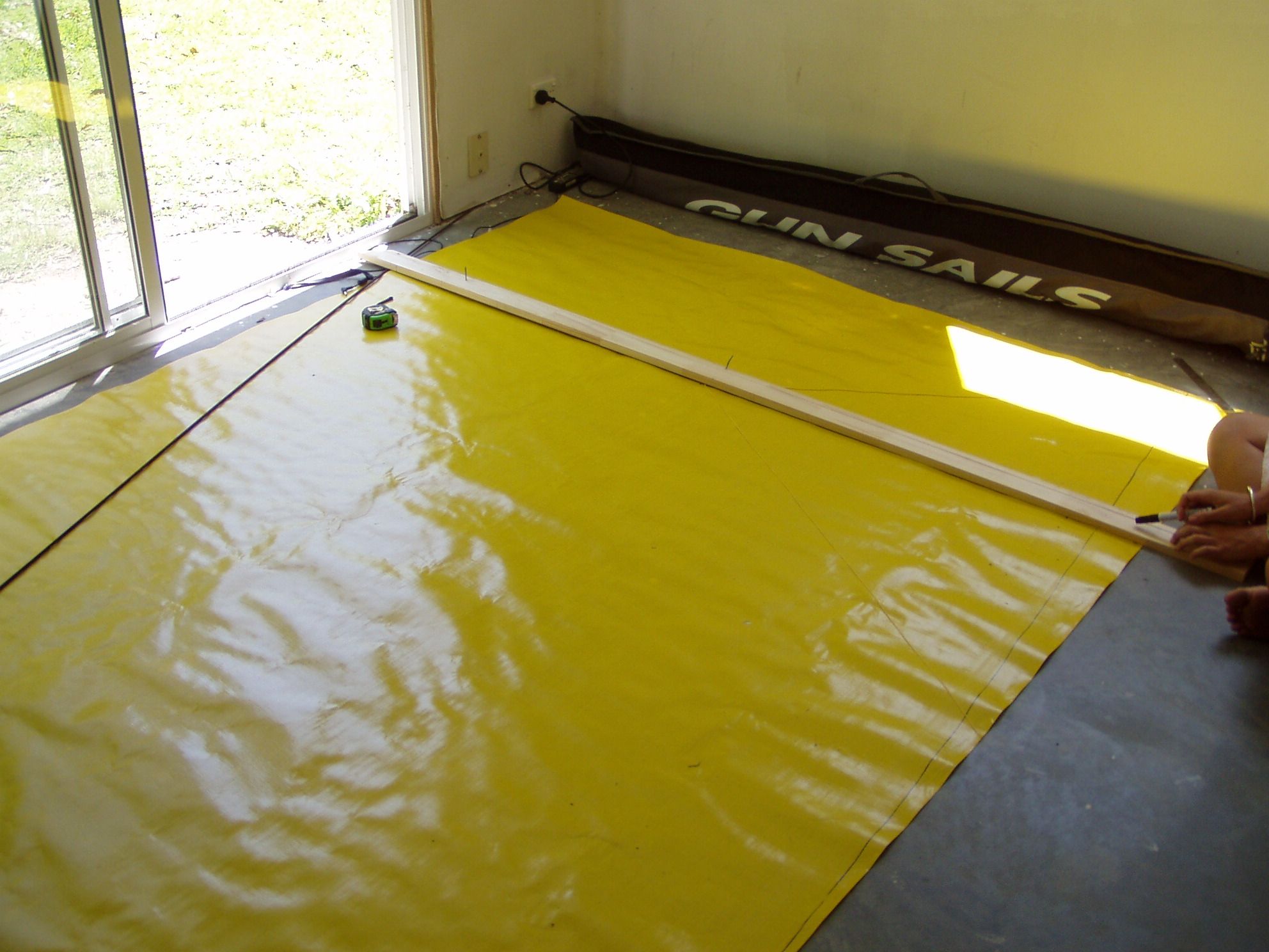 Polytarp Sailmaking - Crab Claw : 8 Steps - Instructables