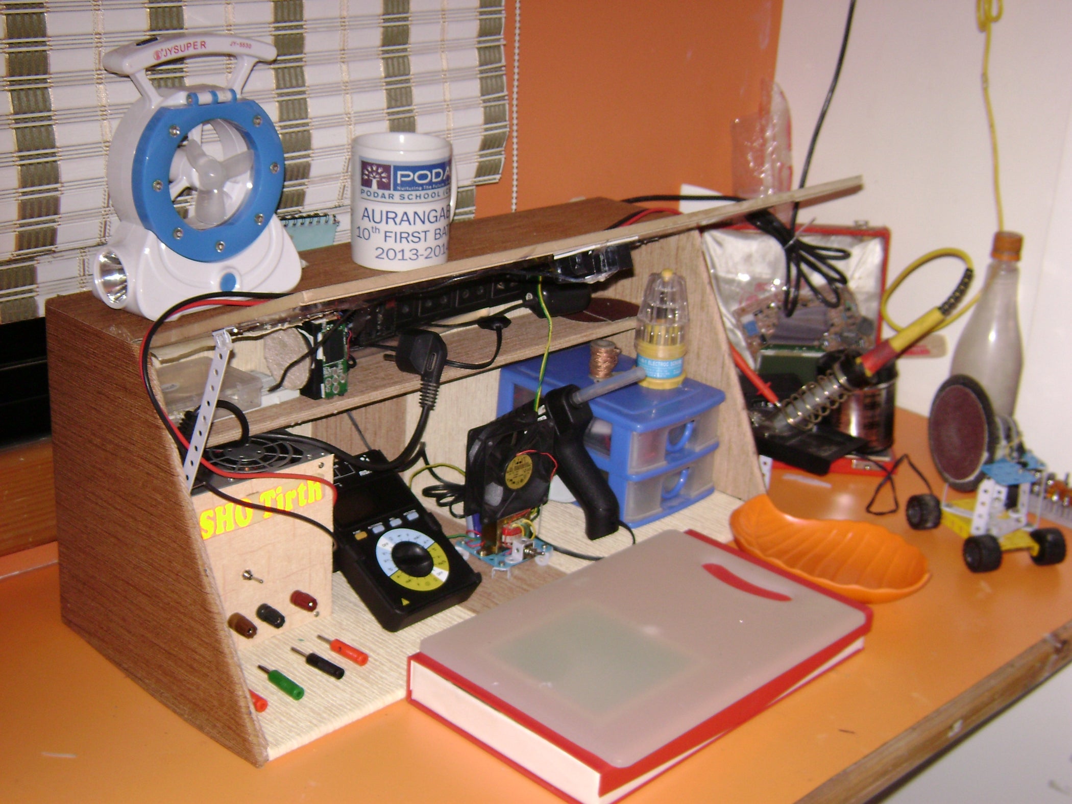 Portable Electronics Workstation / Workshop : 12 Steps - Instructables