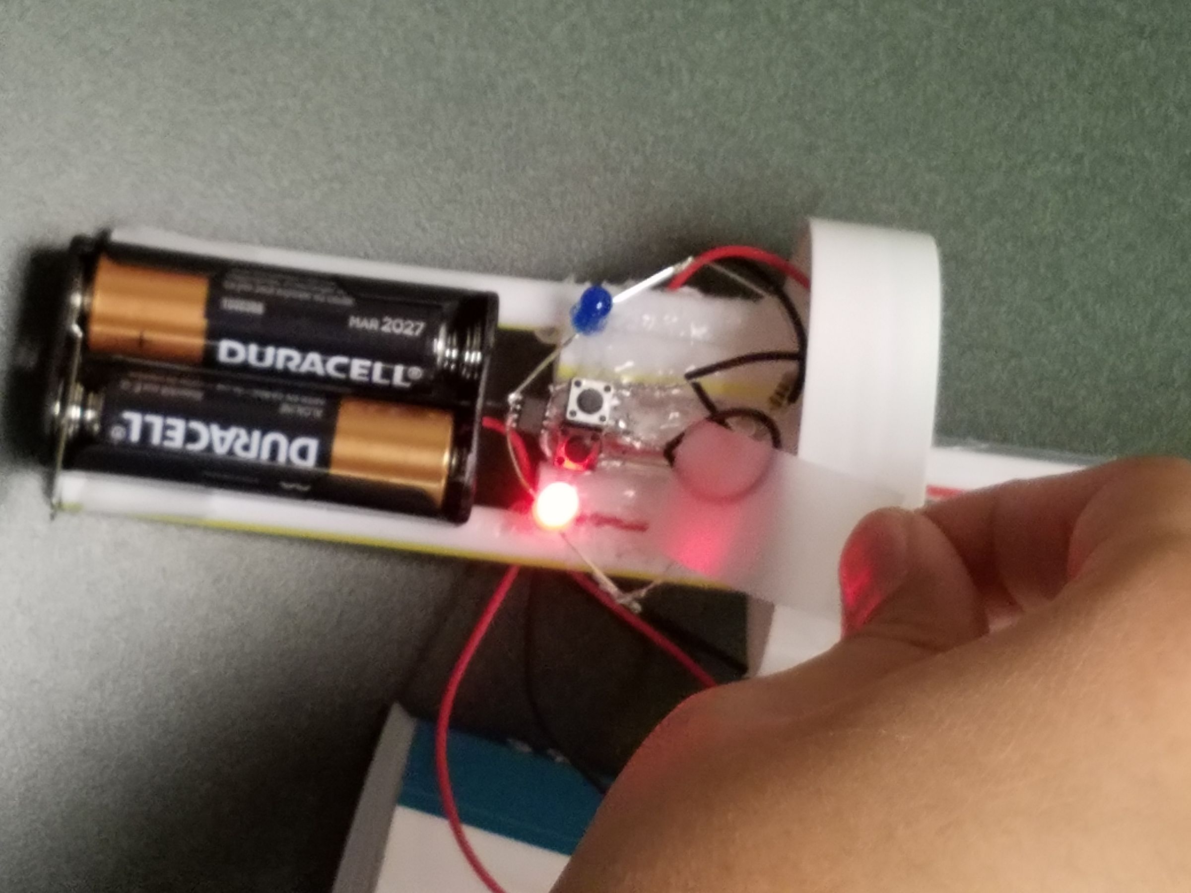 Electrostatic Polarity Detector : 3 Steps - Instructables
