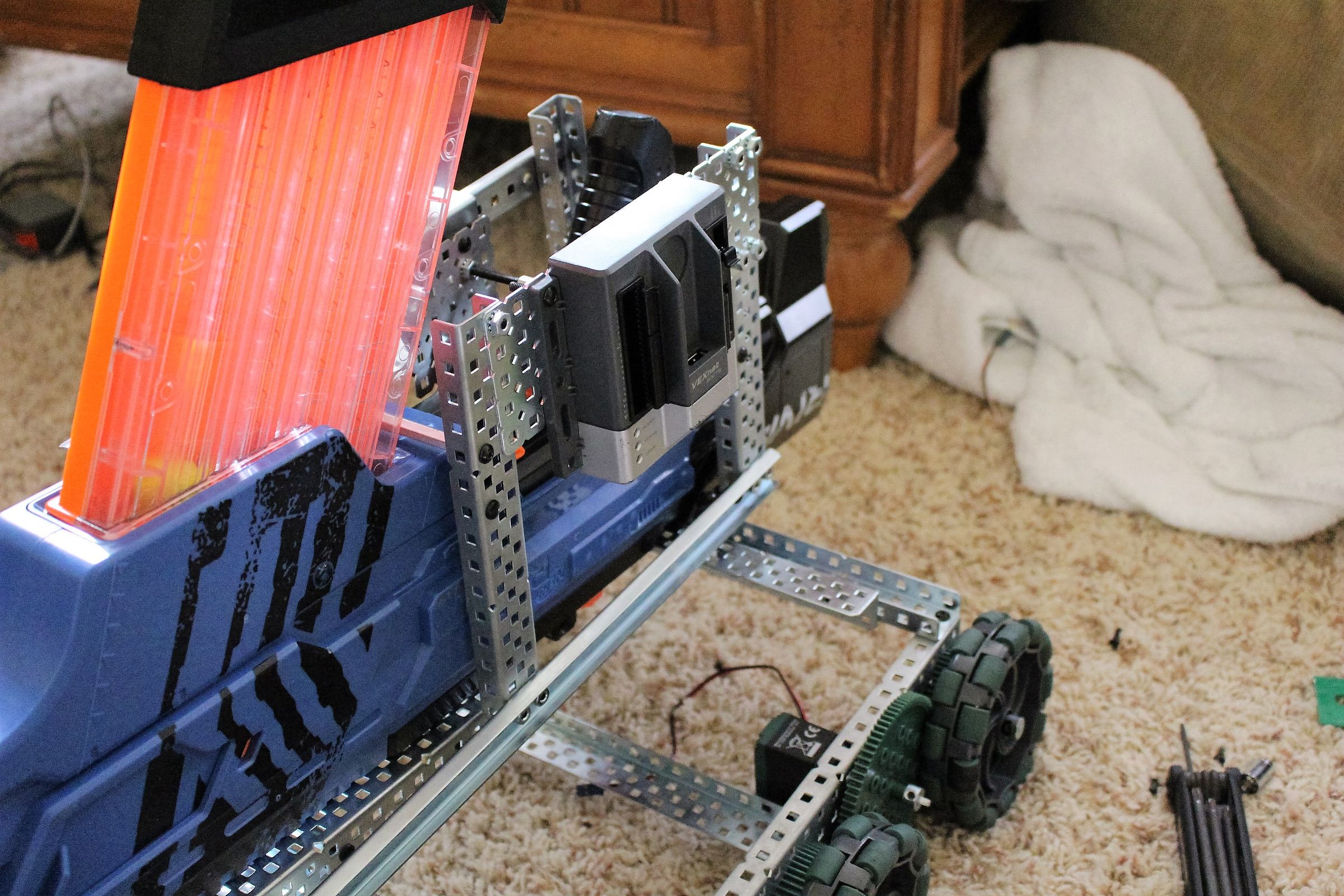 The Vex Assault Vehicle : 20 Steps (with Pictures) - Instructables