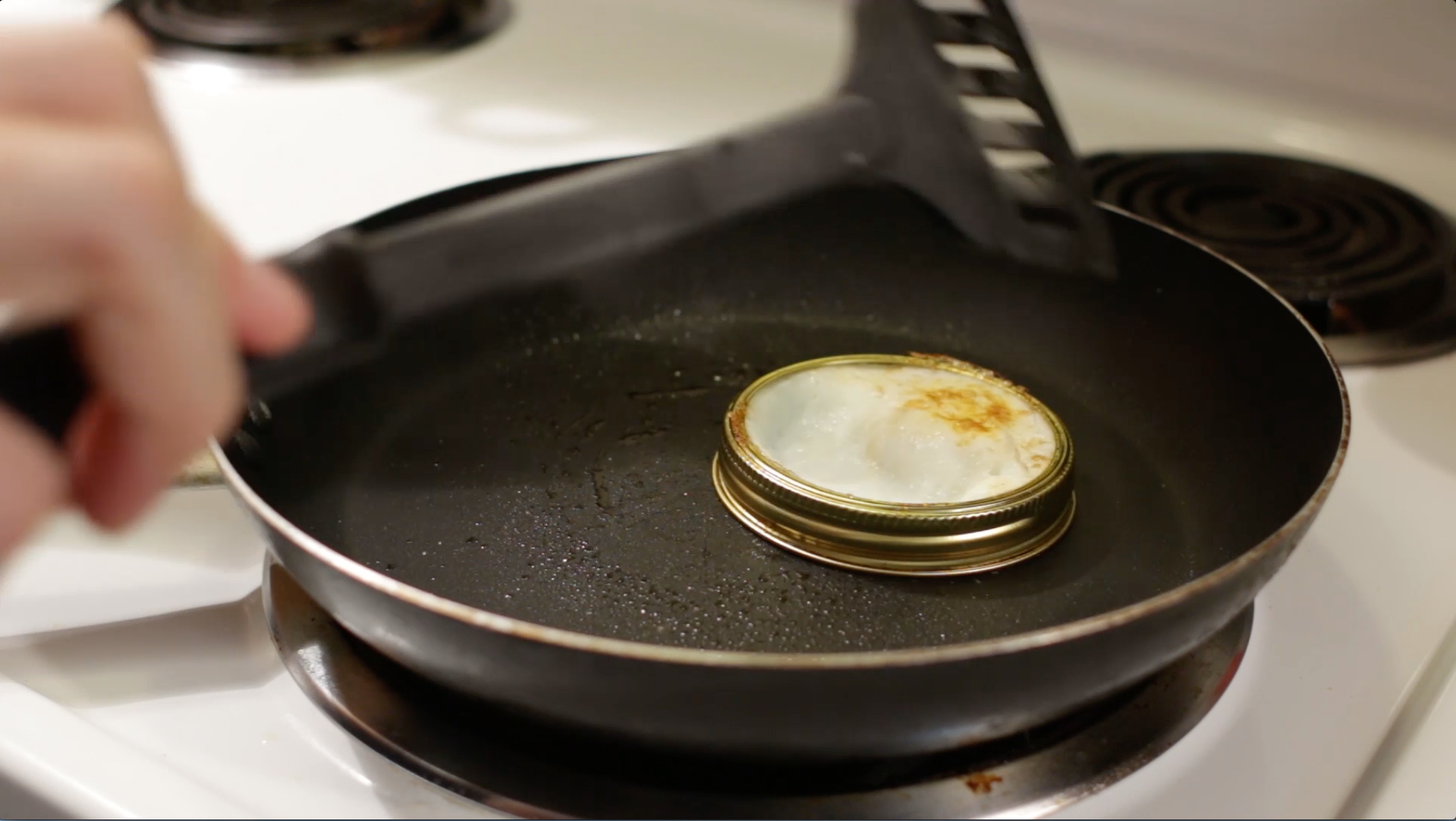 Cooking Eggs With Mason Jar Lid Rings - Kitchen Hack : 6 Steps (with ...