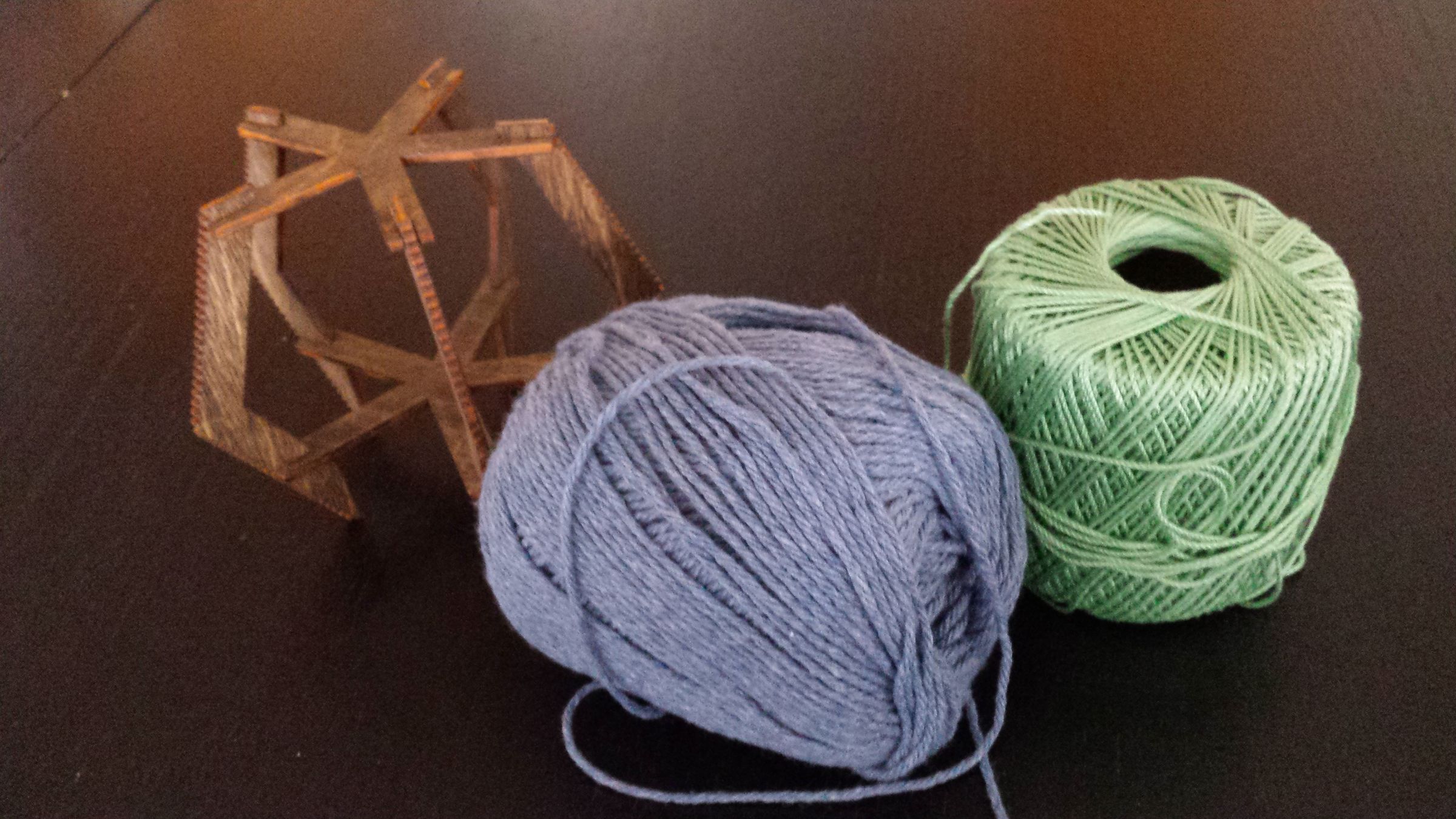 Woven Yarn Lamp : 9 Steps (with Pictures) - Instructables