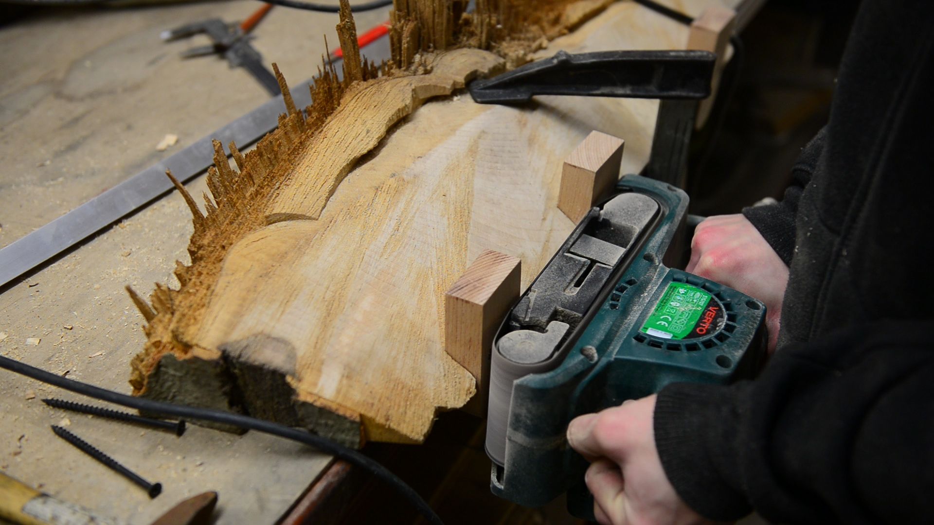 Wooden Natural Edge Shelf : 7 Steps (with Pictures) - Instructables