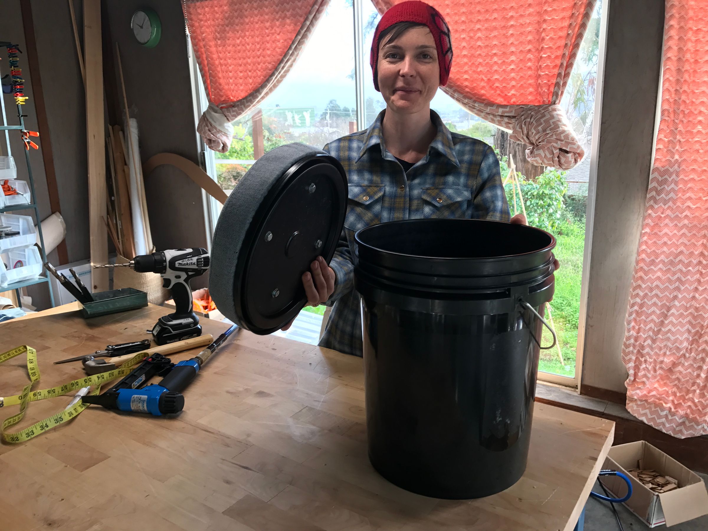 The Amazing Bucket Stool! : 5 Steps (with Pictures) - Instructables