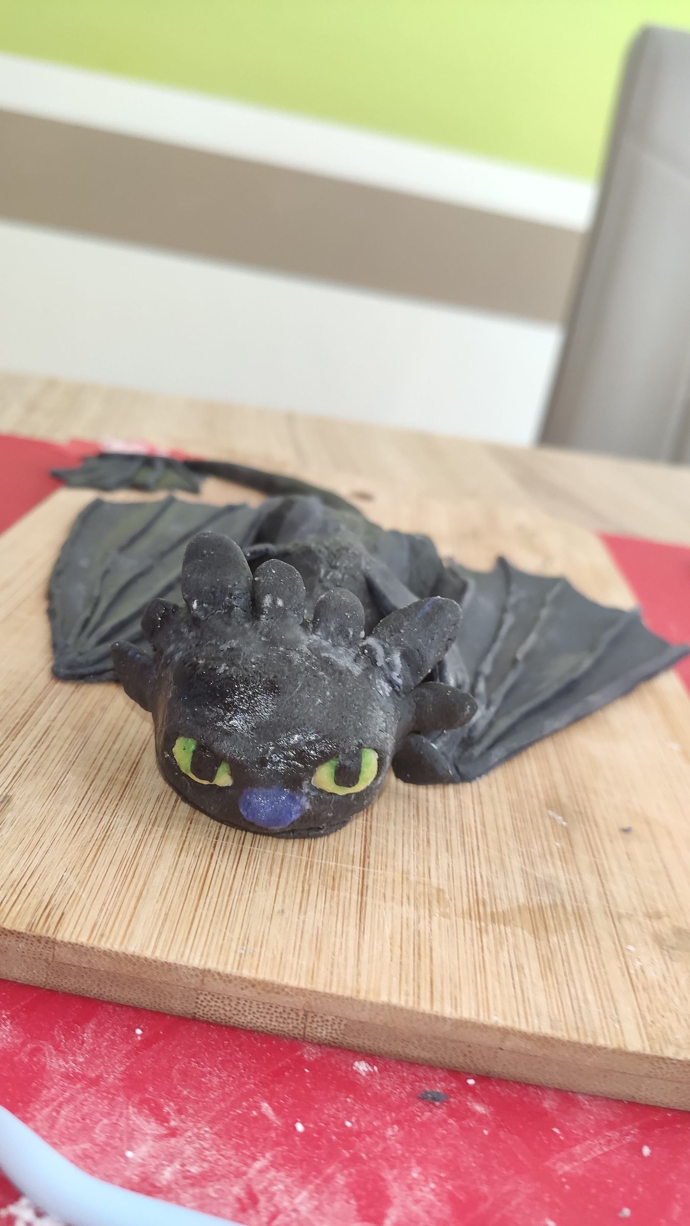 Toothless - Cake Fondant : 4 Steps - Instructables