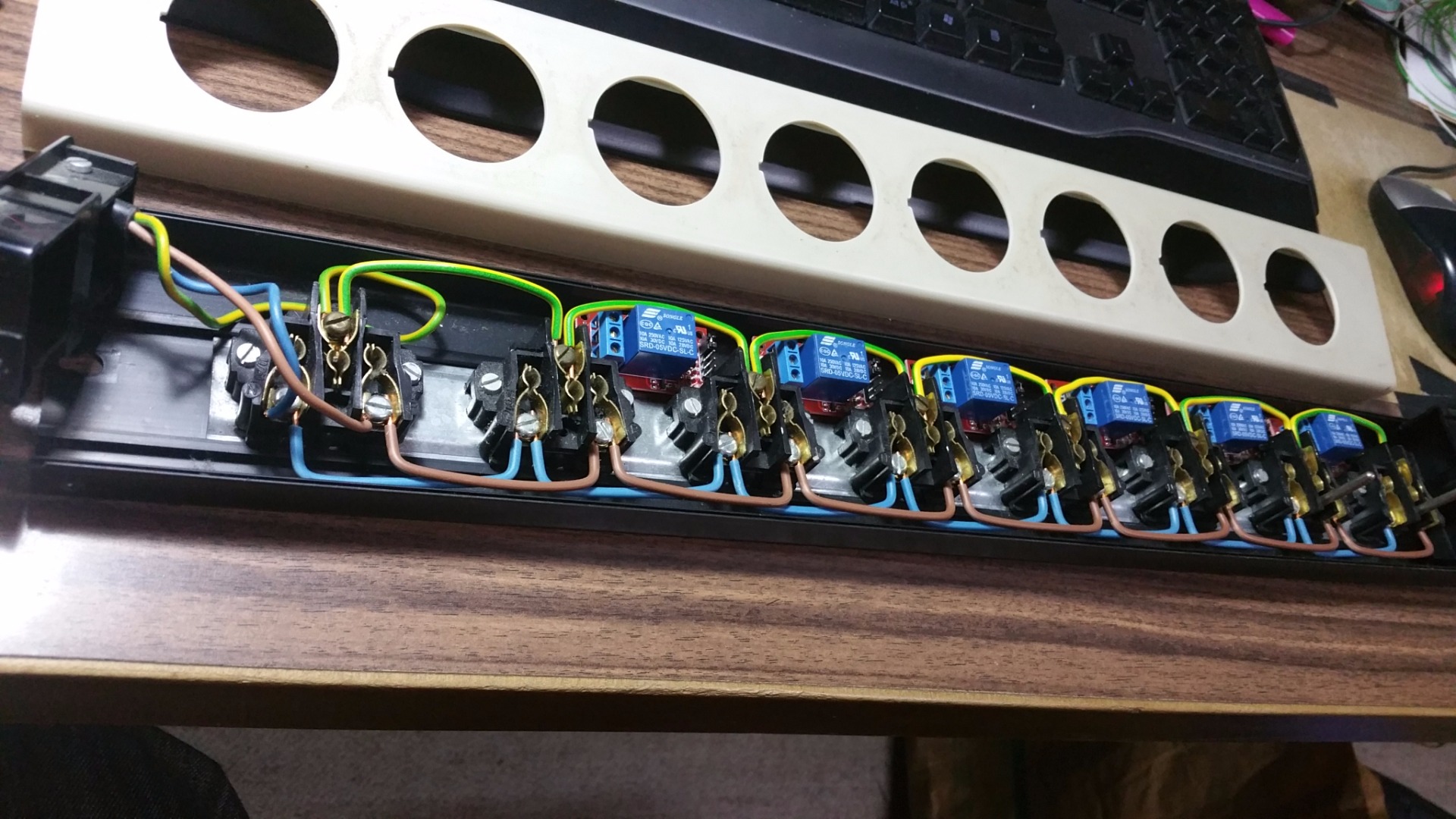 AC Powerstrip With Arduino Controlled AC/DC Relays and OpenHAB ...