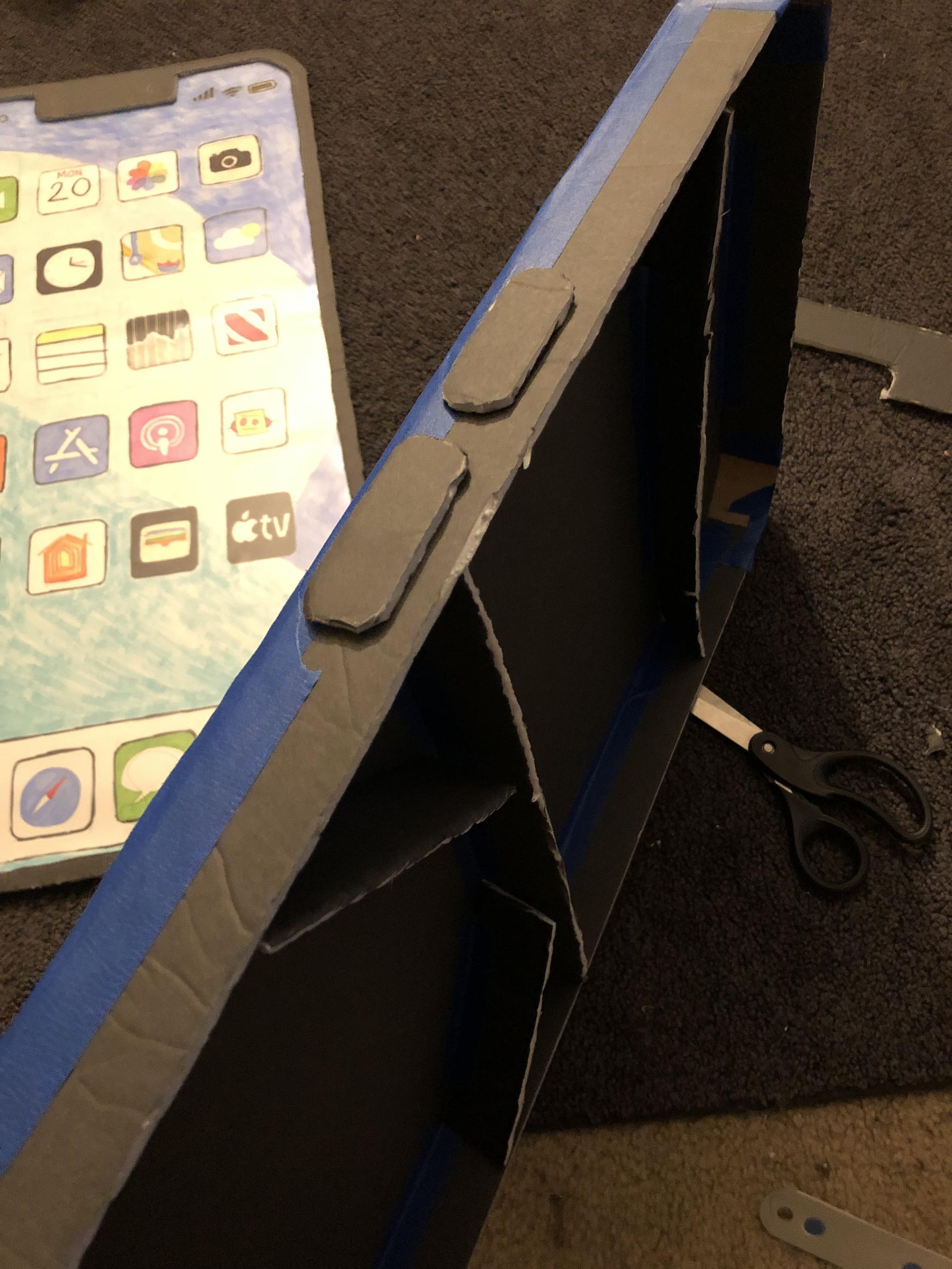 Iphone 13 JUMBO : 8 Steps (with Pictures) - Instructables