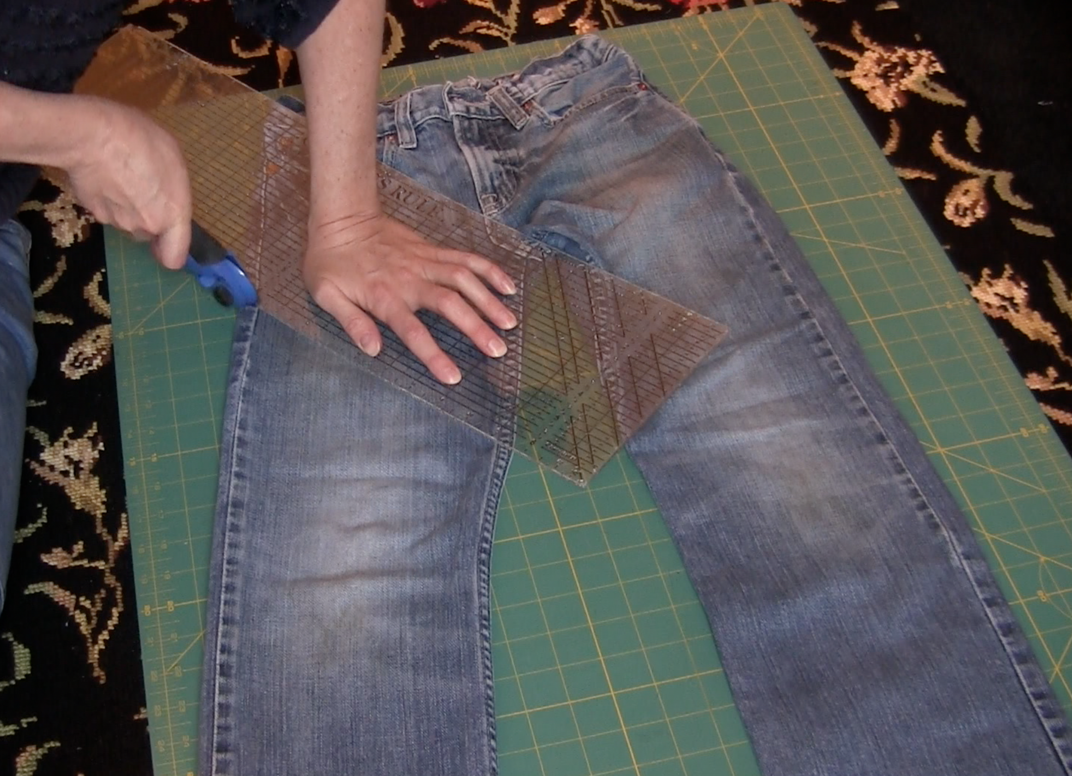 Designer Patchwork Jeans Remake : 8 Steps (with Pictures) - Instructables
