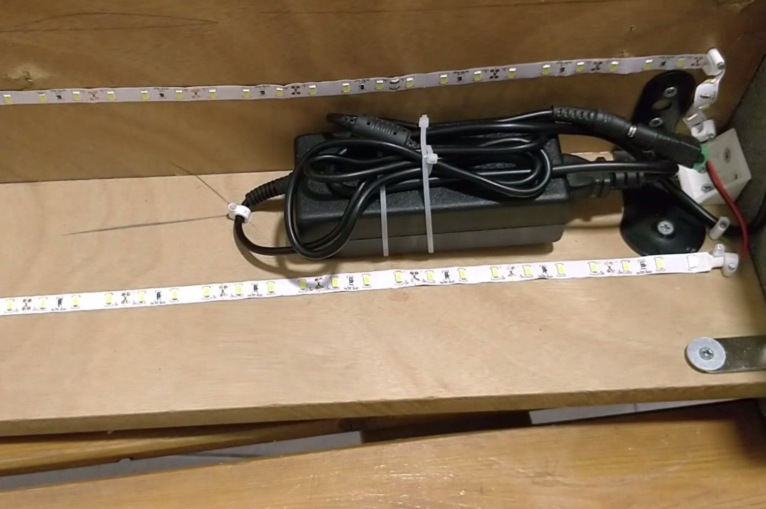 Smart Floor Corner Wooden LED Lamp DIY : 32 Steps (with Pictures ...
