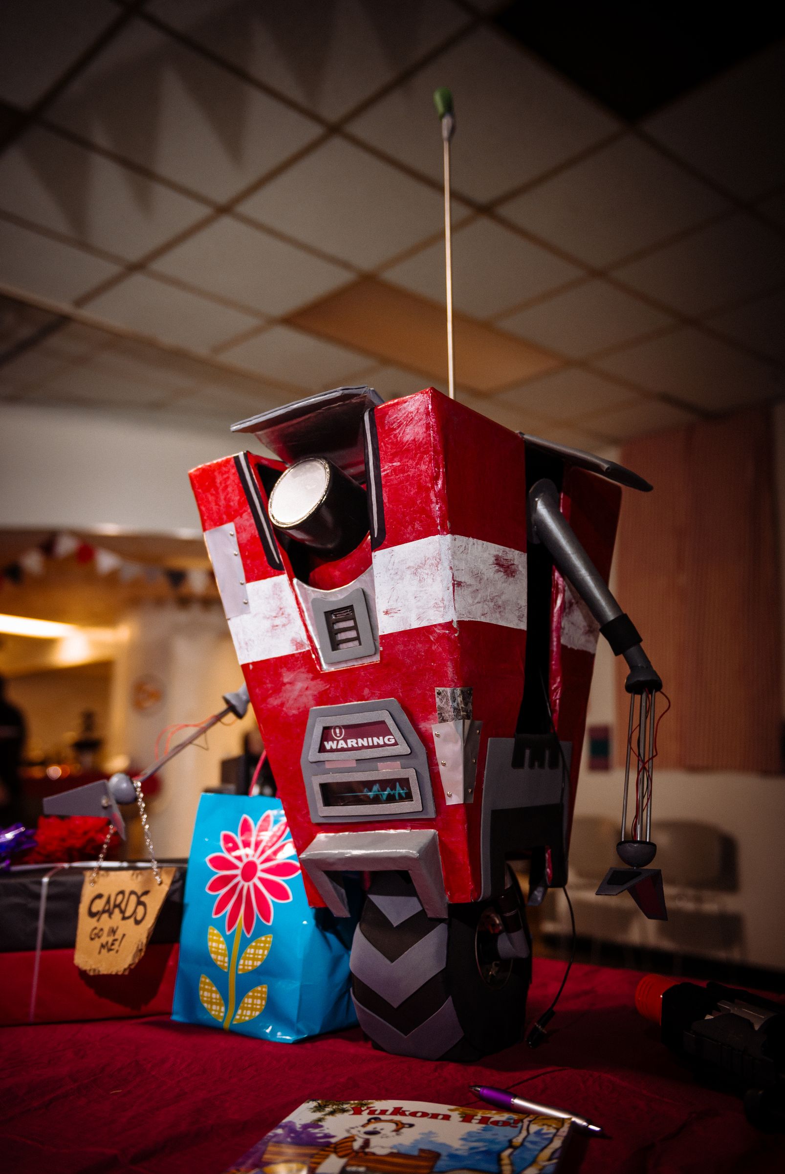 Claptrap Card Box : 9 Steps (with Pictures) - Instructables