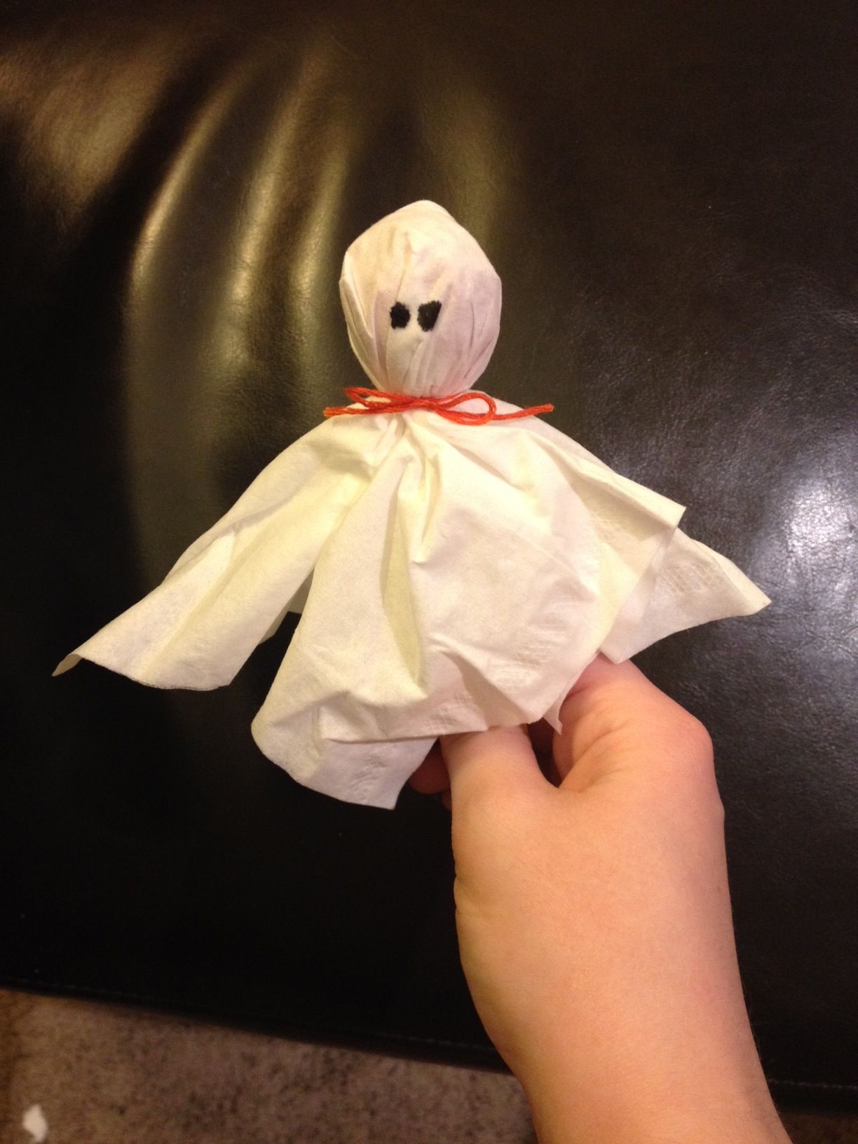 Kleenex Tootsie Roll Ghost Halloween Ghost Pops Instructables