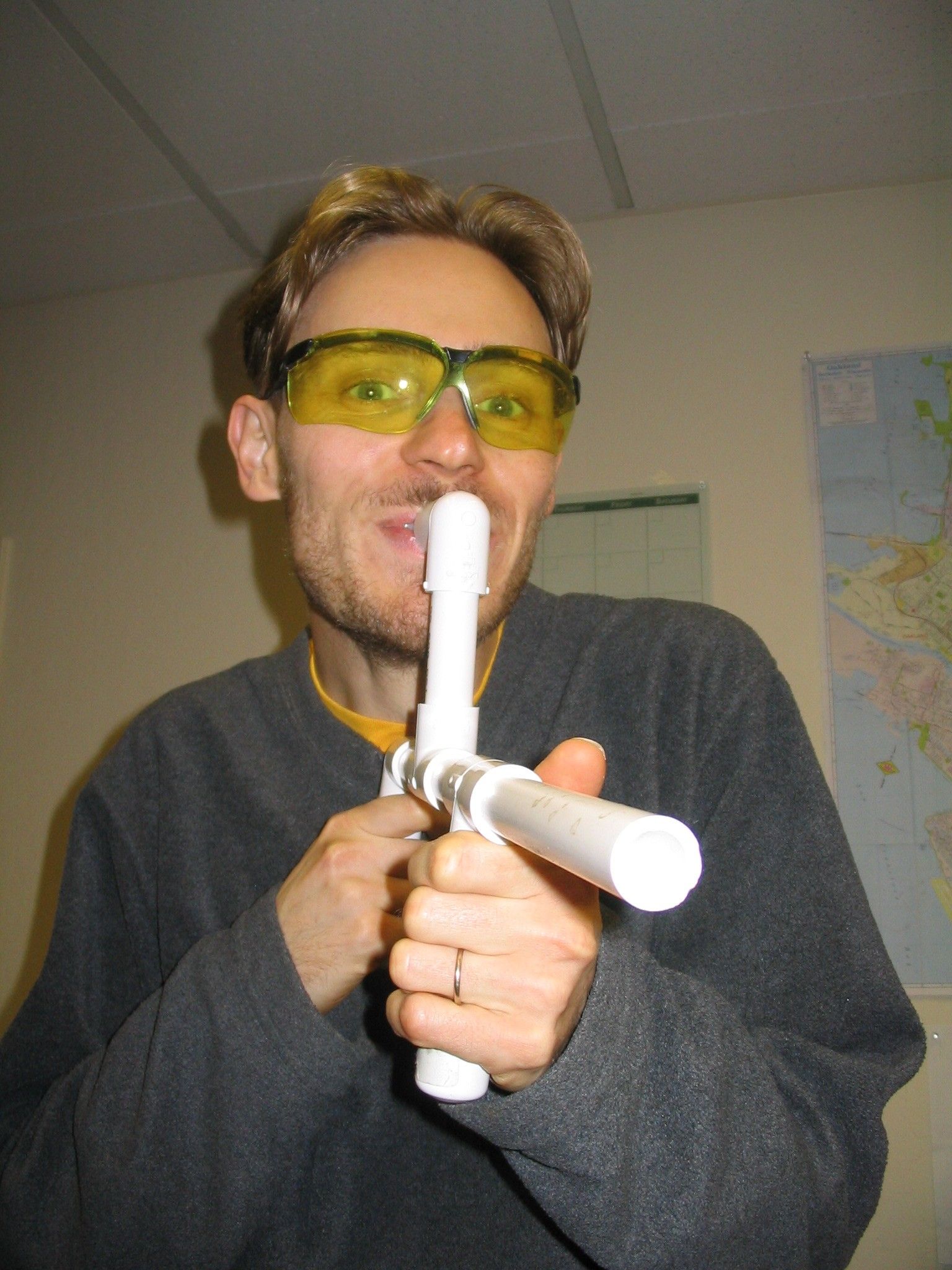 How to Make a Marshmallow Gun or Marshmallow Shooter : 4 Steps (with ...