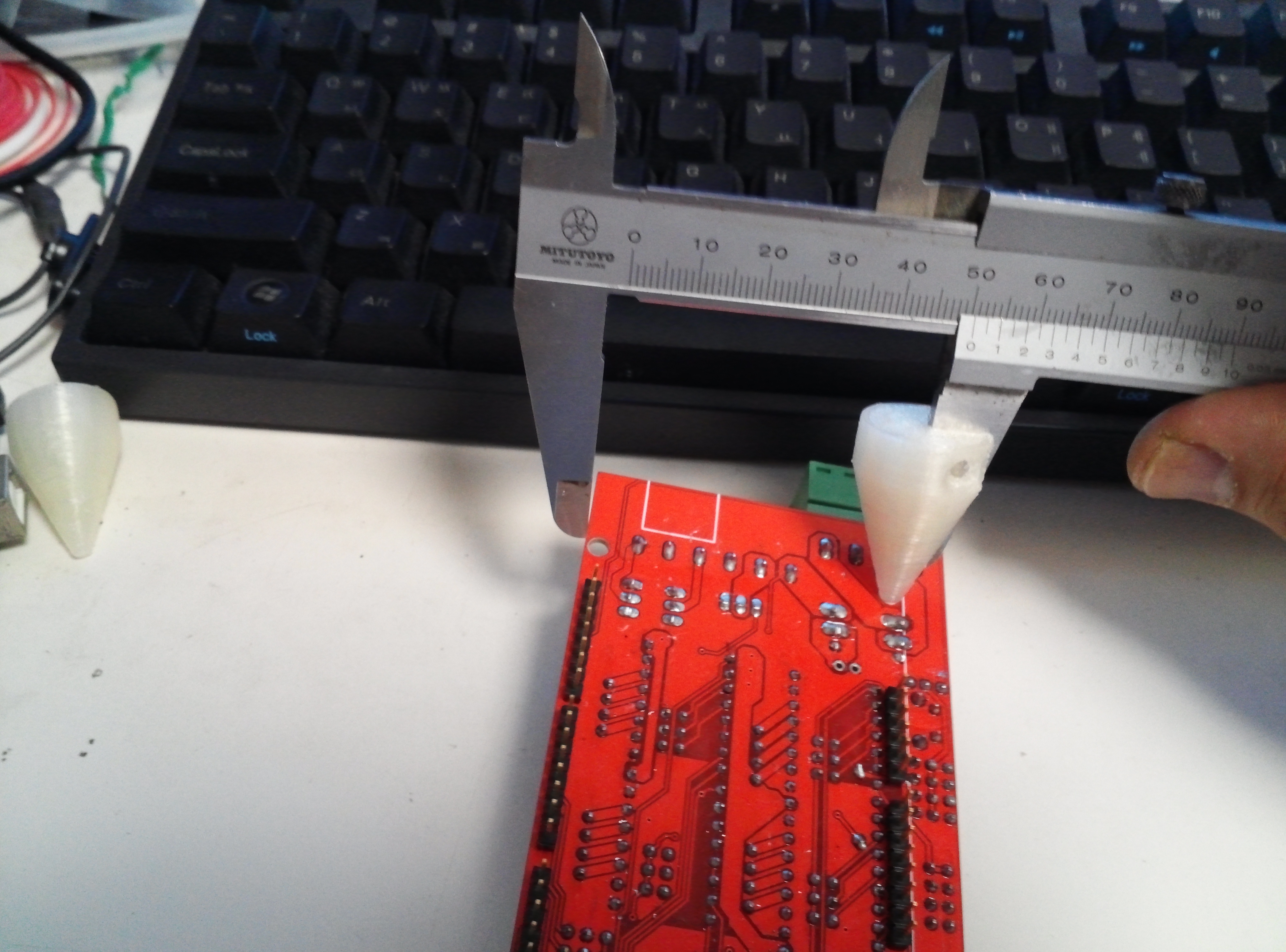 Hole Distance Measuring Callipers : 4 Steps - Instructables
