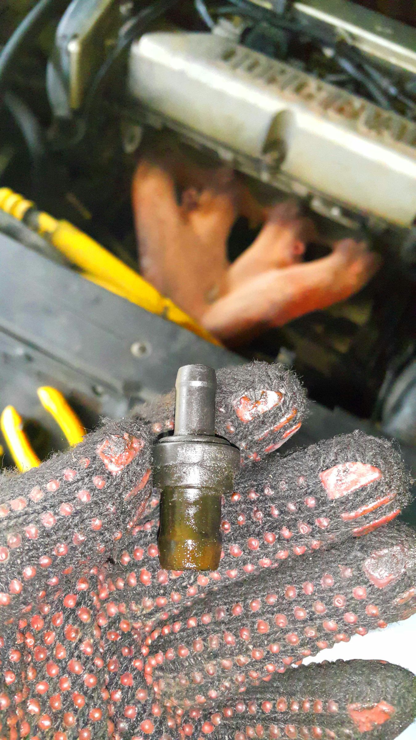Servicing a Positive Crankcase Ventilation (pcv) Valve. : 3 Steps ...