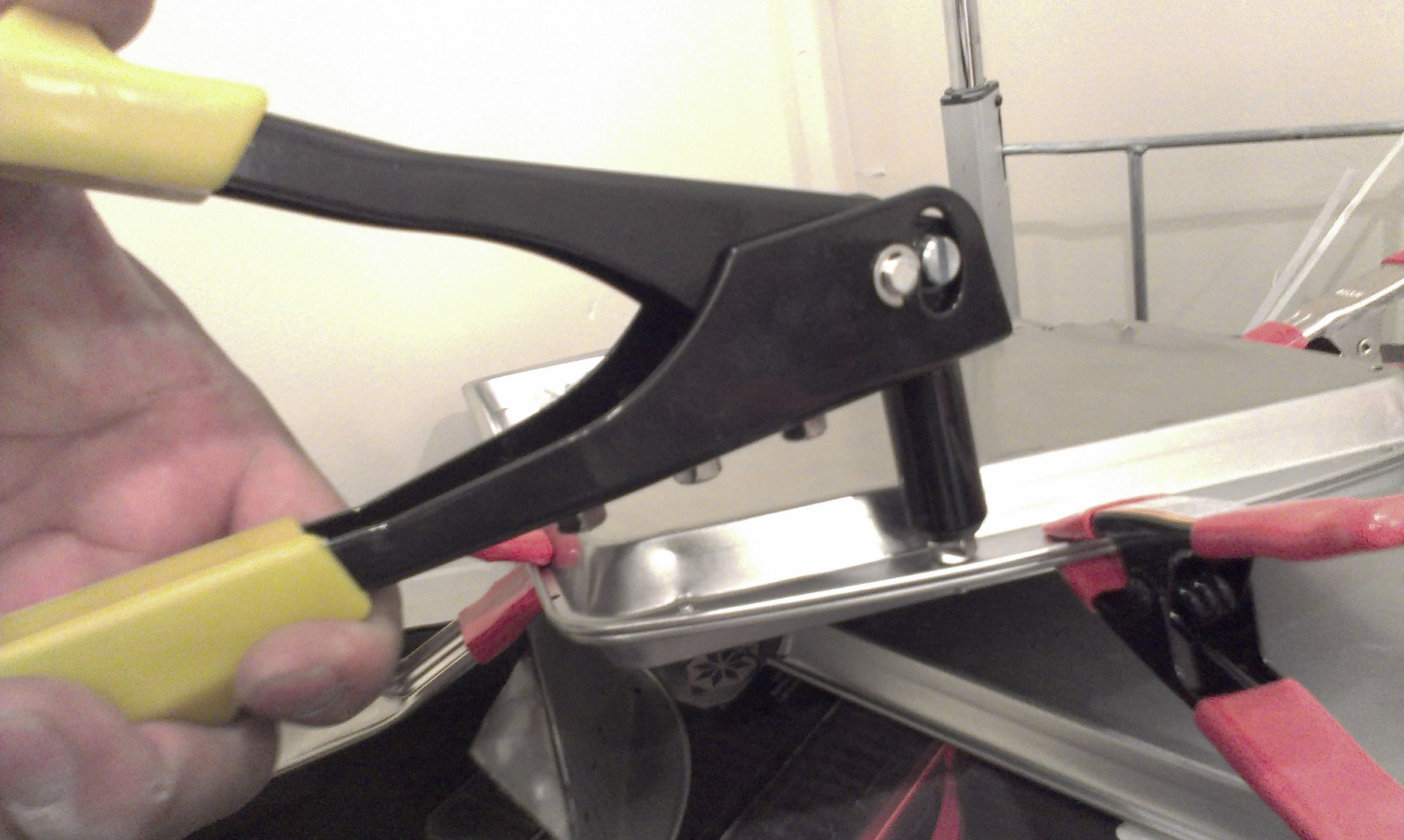 Powered Breadboard Workstation : 6 Steps (with Pictures) - Instructables