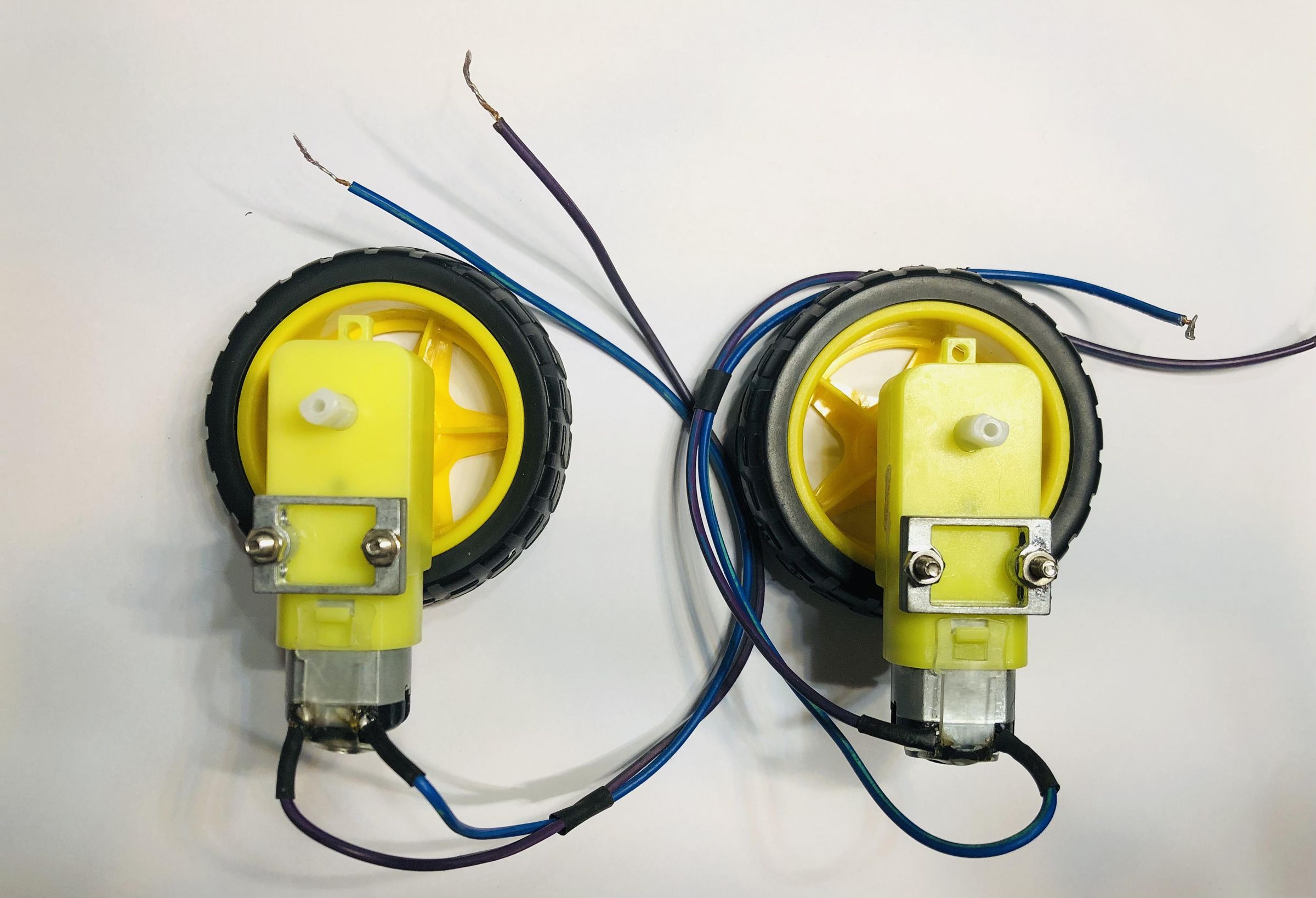 Arduino Obstacle Avoiding Robot Using an L298N Motor Driver : 9 Steps ...