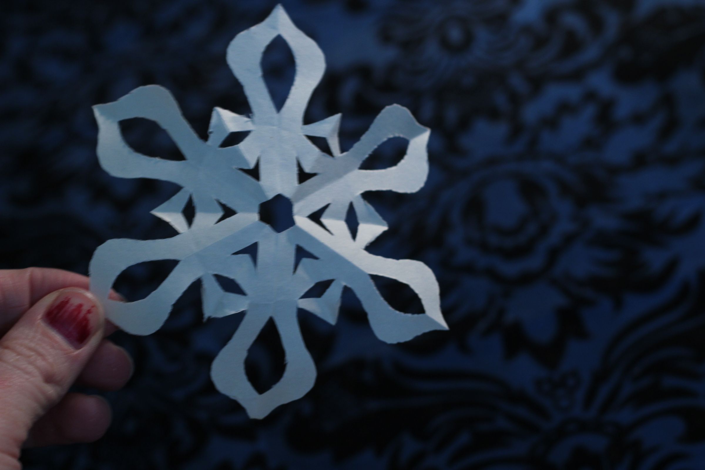 How To: Six Point Paper Snowflake : 6 Steps (with Pictures) - Instructables