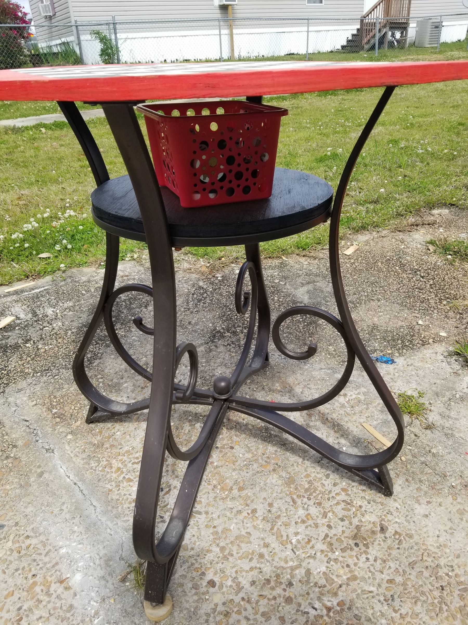 Outdoor Checkers/Chess Table : 12 Steps (with Pictures) - Instructables