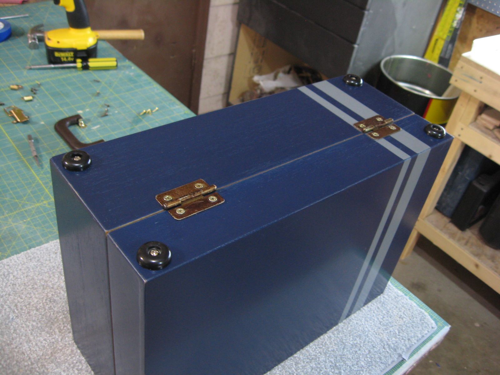 Wooden Suitcase : 10 Steps (with Pictures) - Instructables